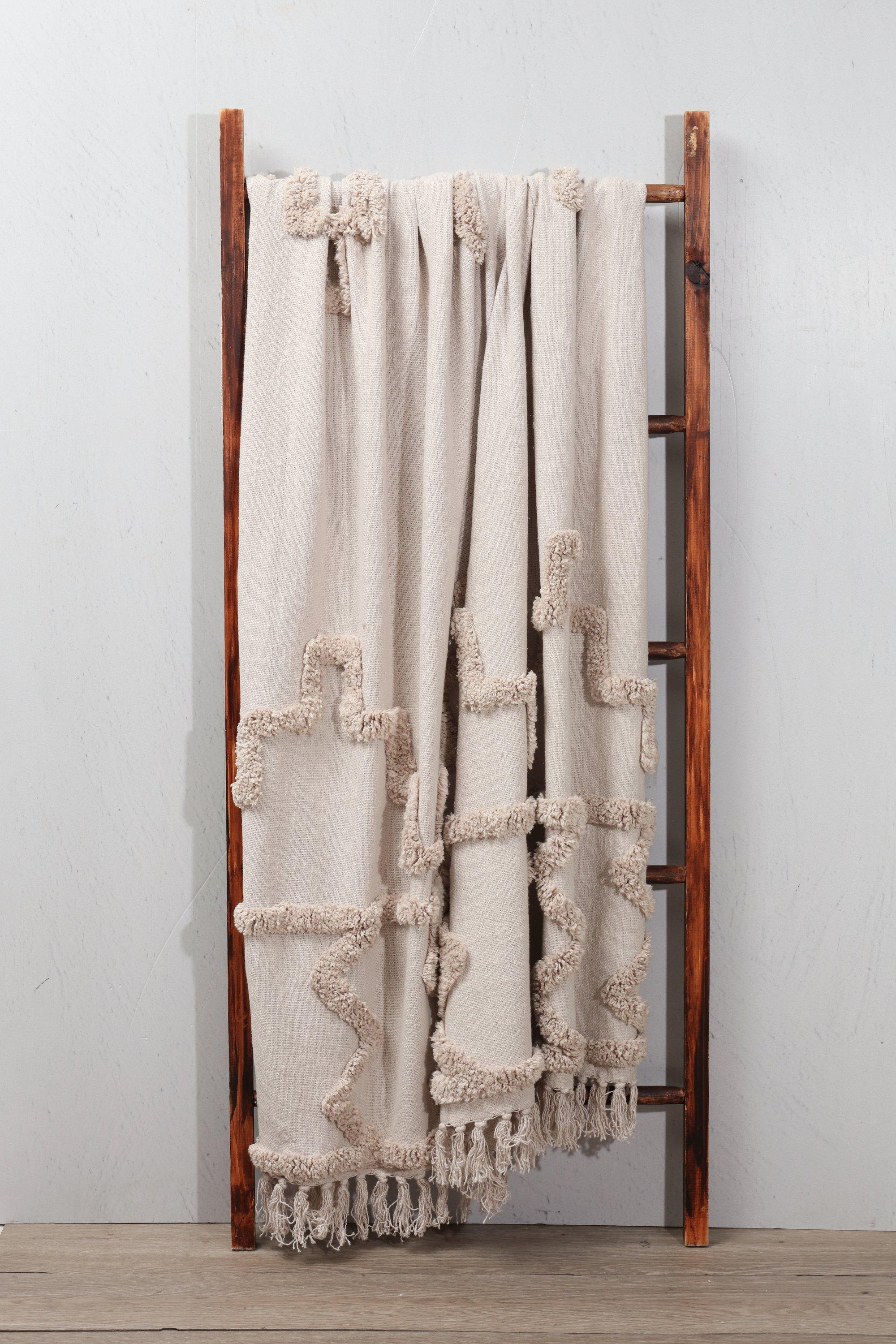 Cotton Slub Detail Tufted Throw, 140x180cm