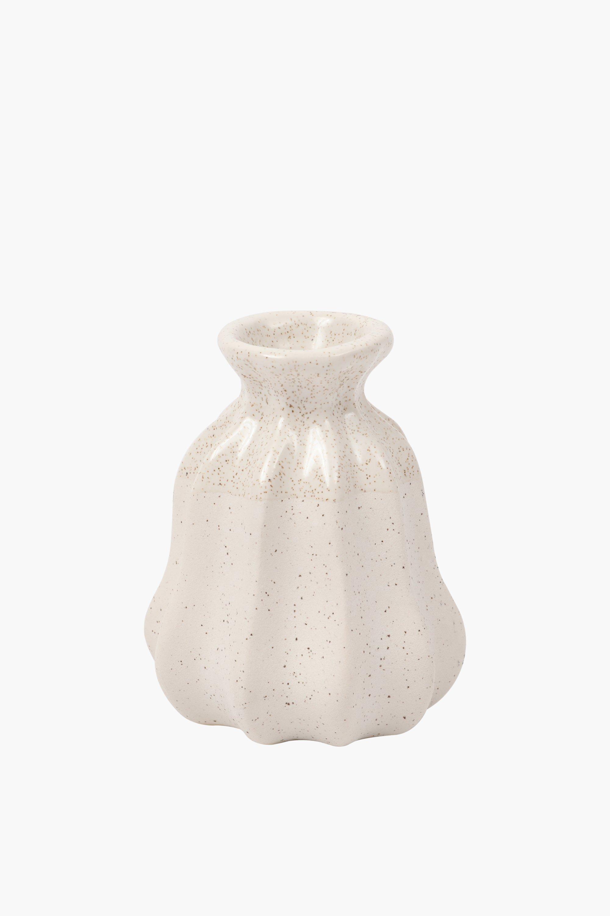 Ceramic Ribbed Bud Vase, 8x10cm