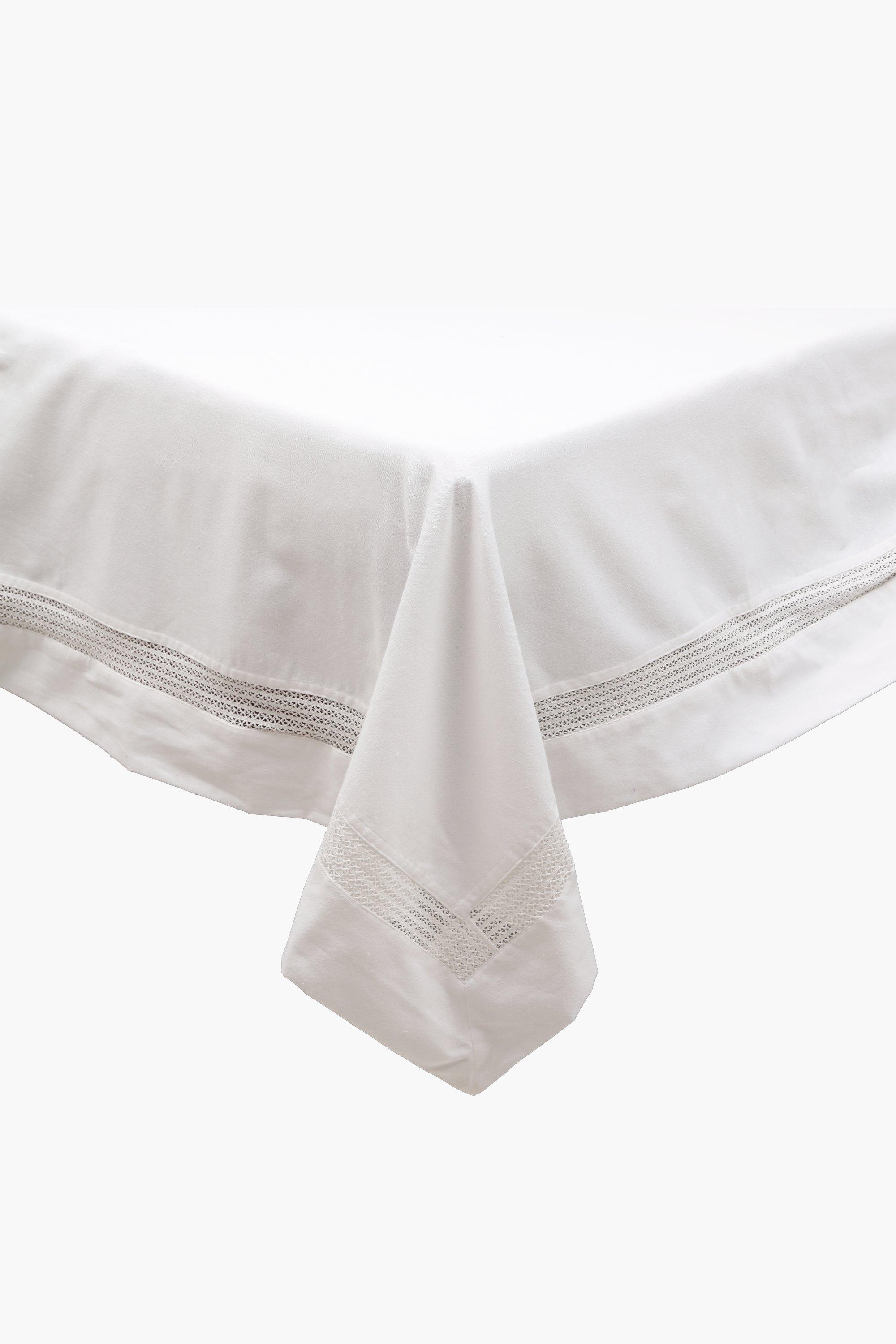 Lace Border Tablecloth 180x270cm