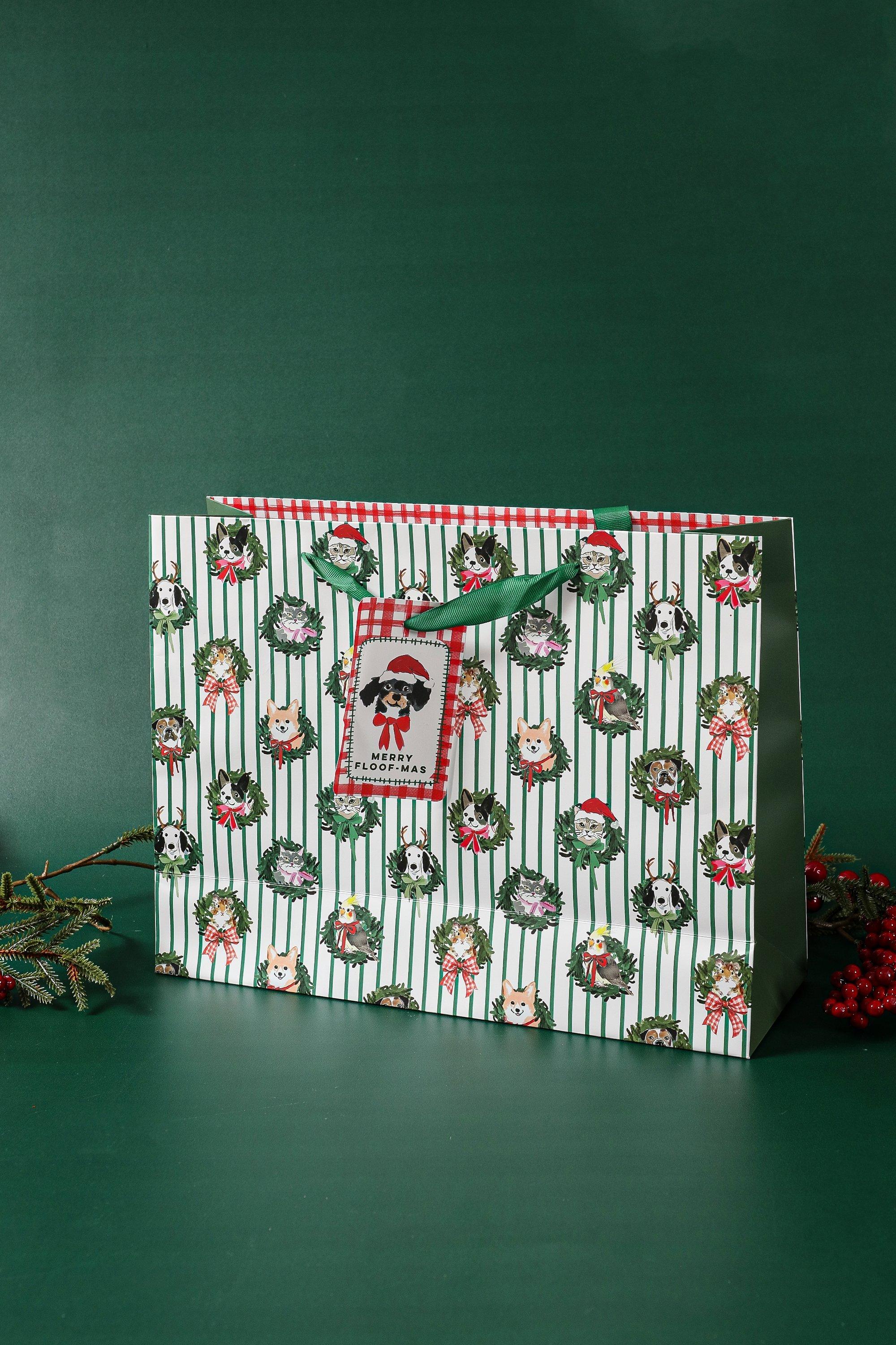 Festive Wreath Gift Bag Medium