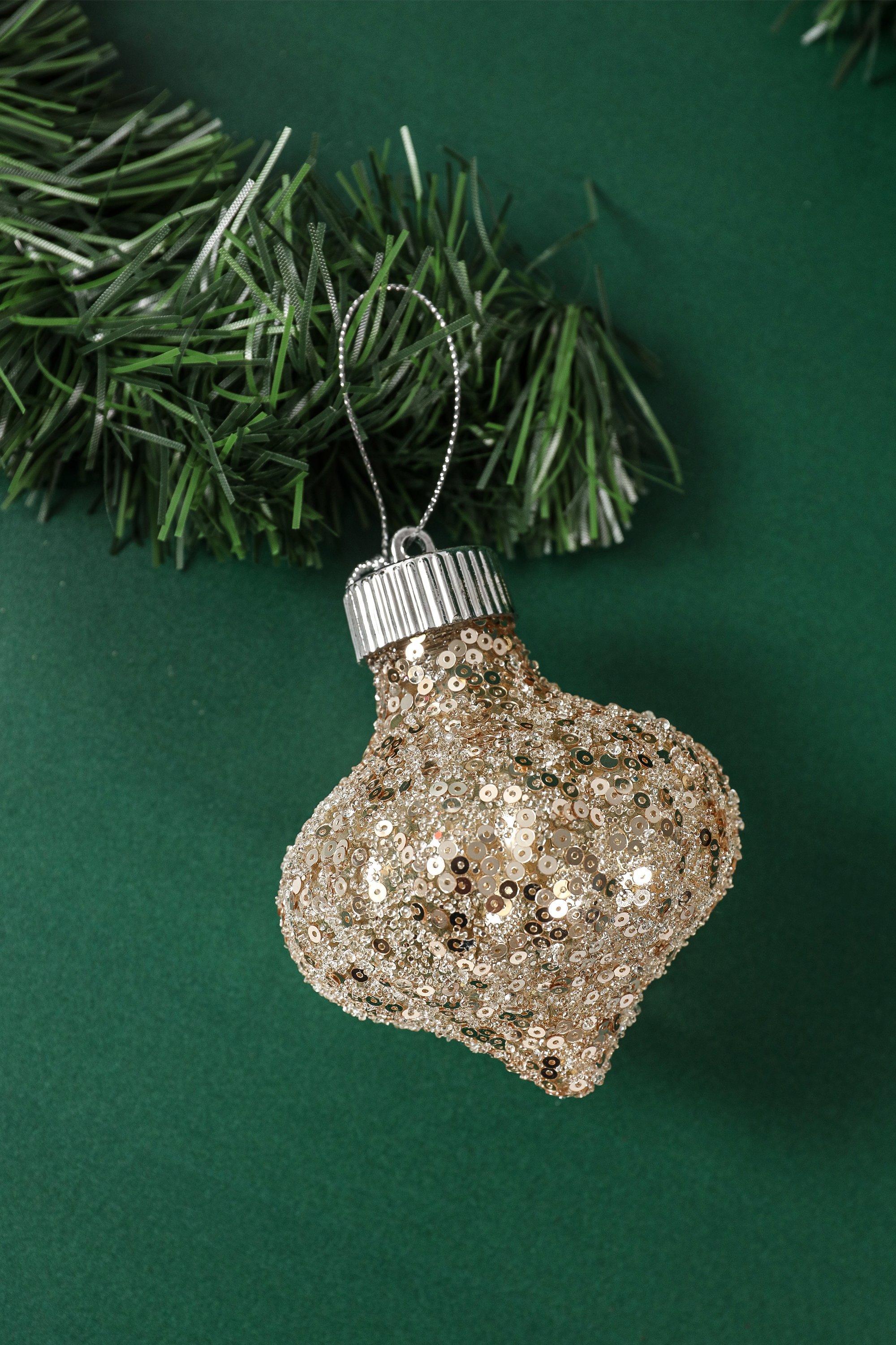 Hanging Ribbed Sequin Bauble
