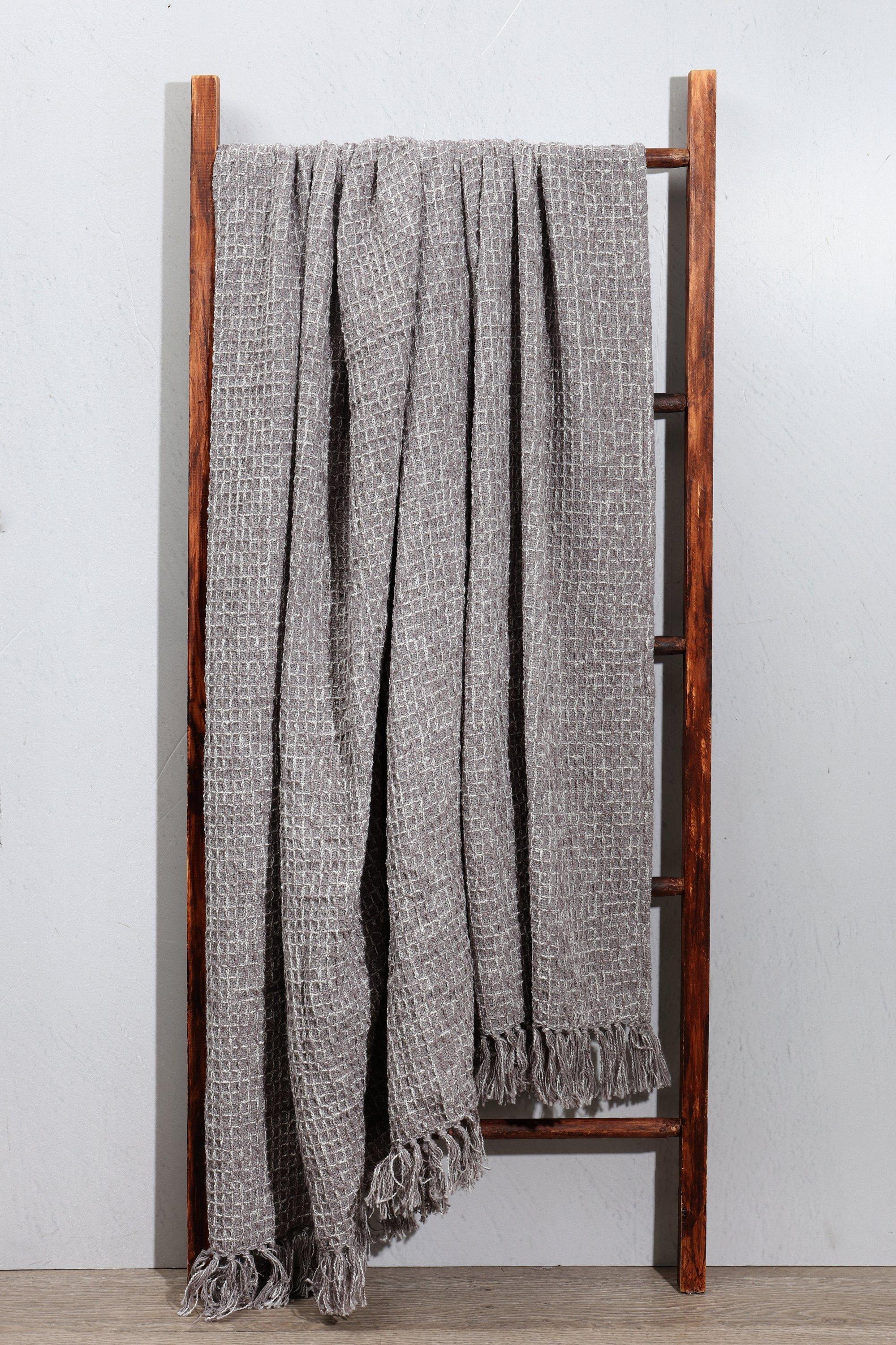 shop throws and quilts