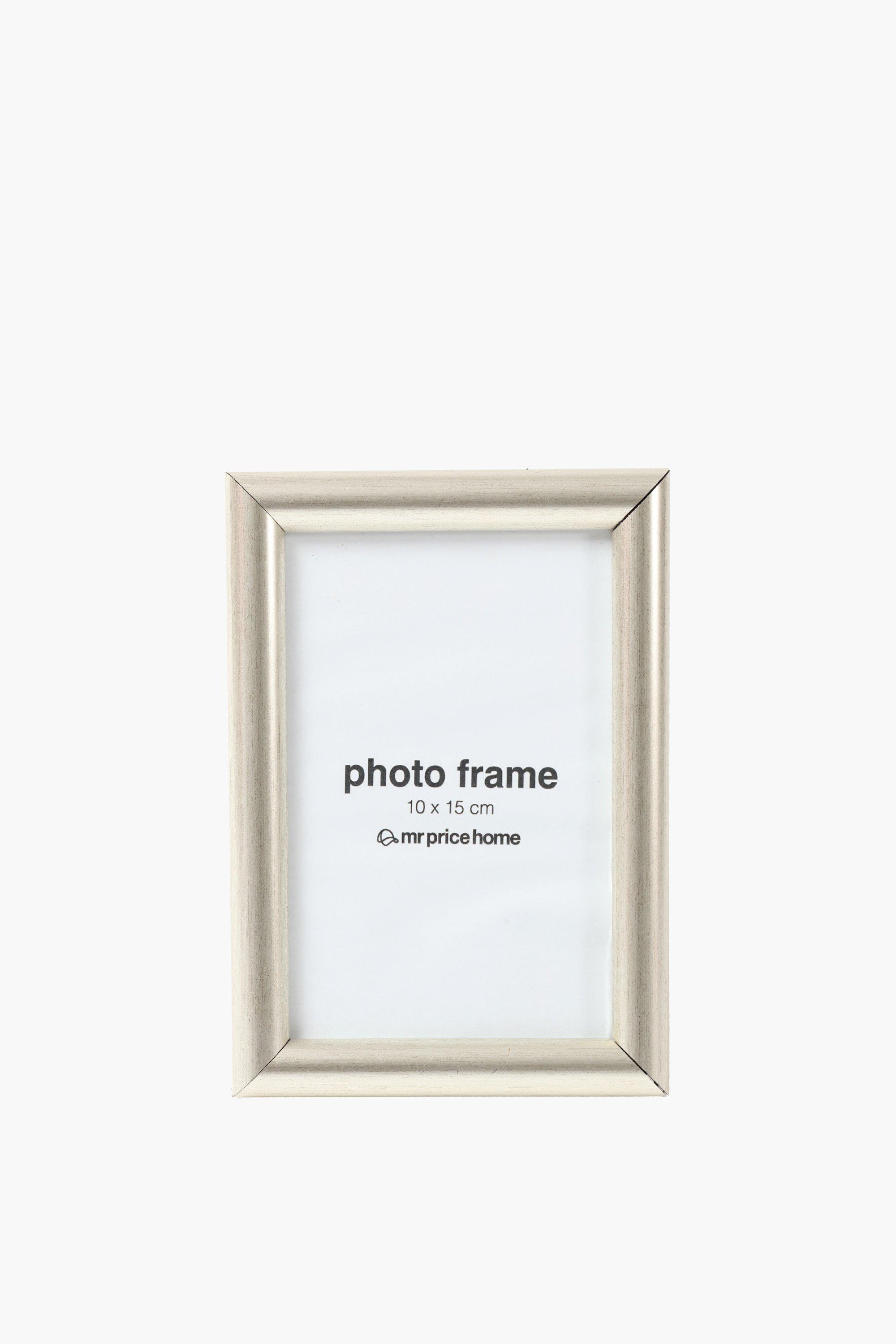 Classic Wooden Photo Frame, 10x15cm