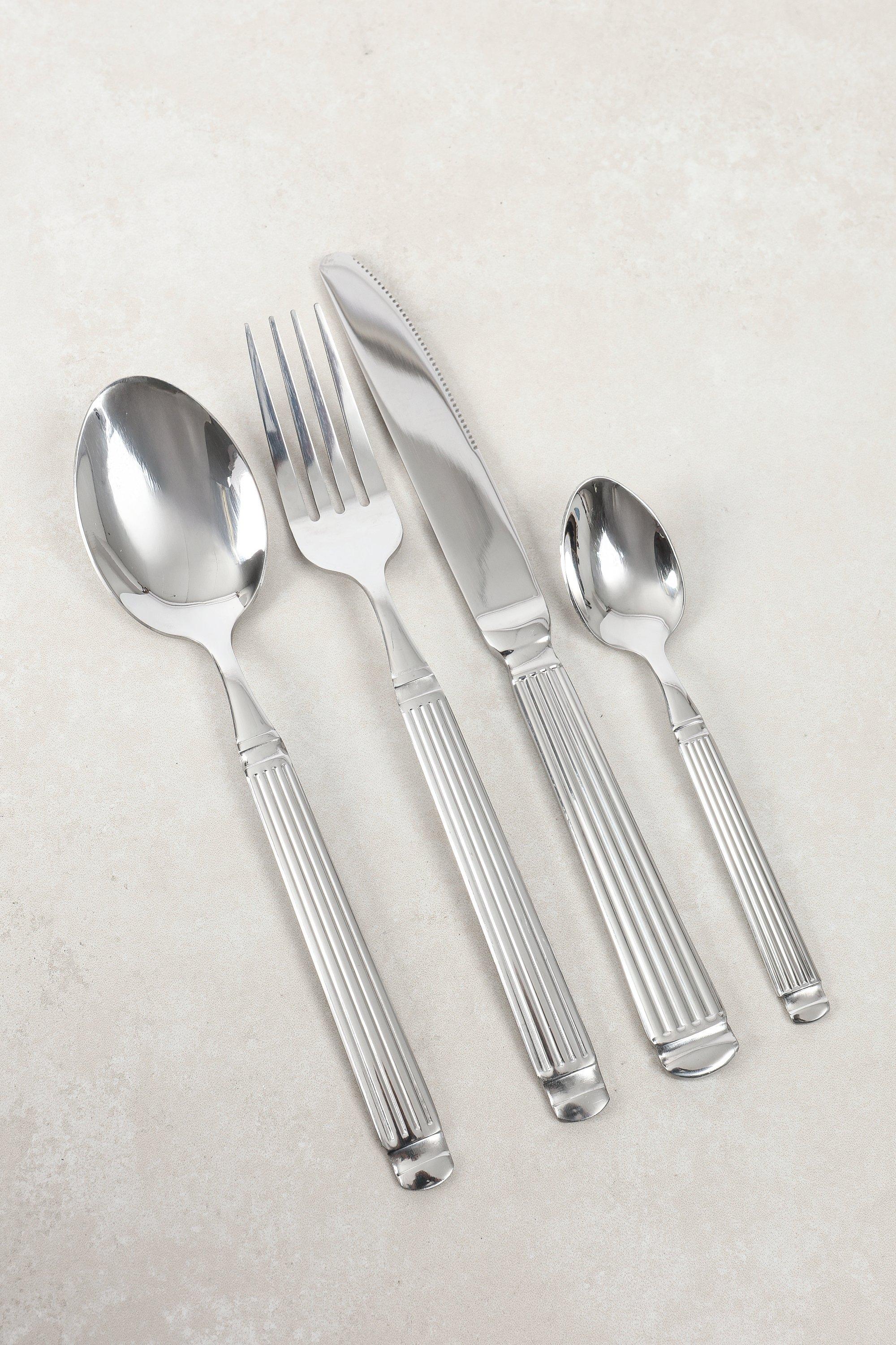 16 Piece Fluted Cutlery Set