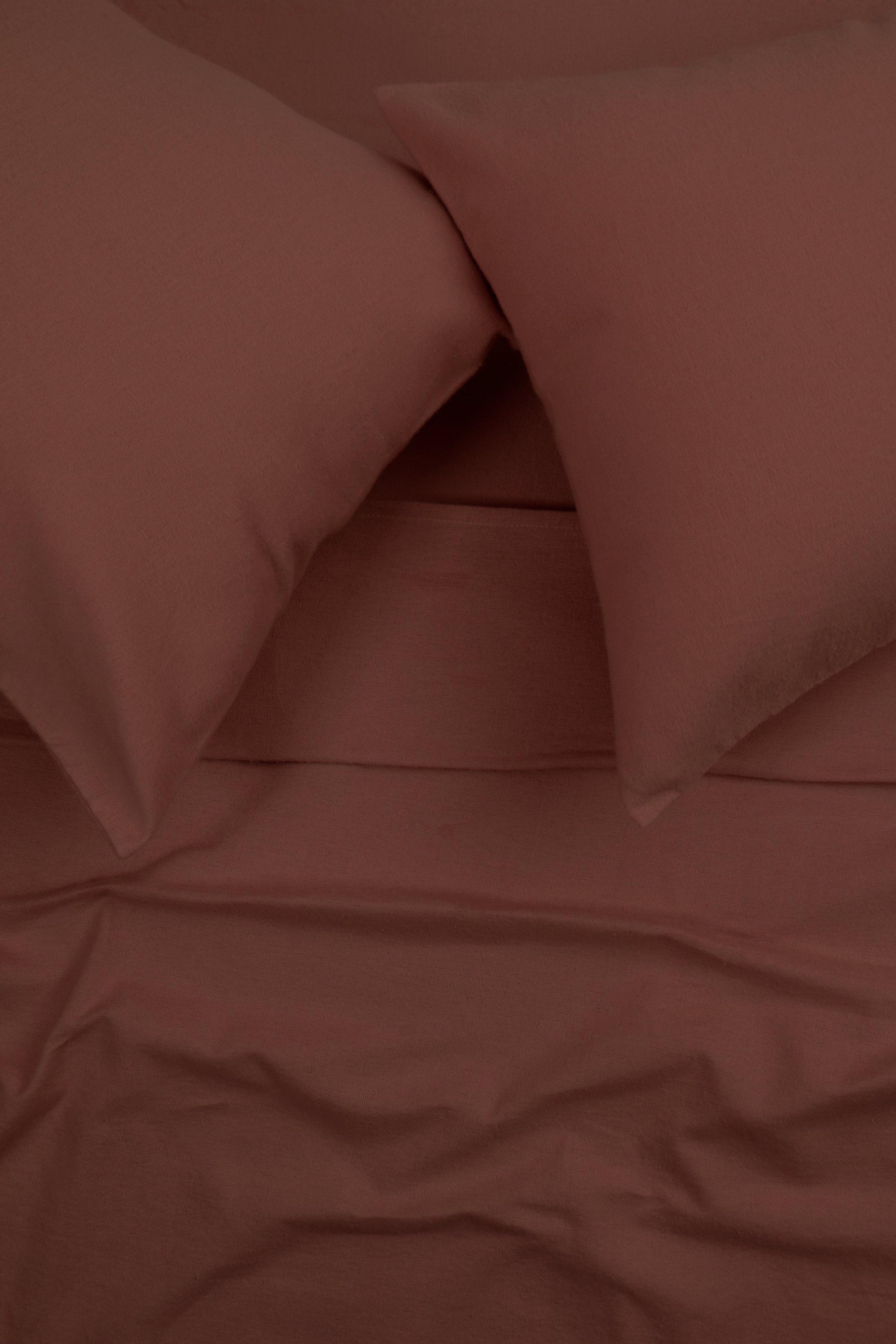 100% Brushed Cotton Winter Fitted Sheet