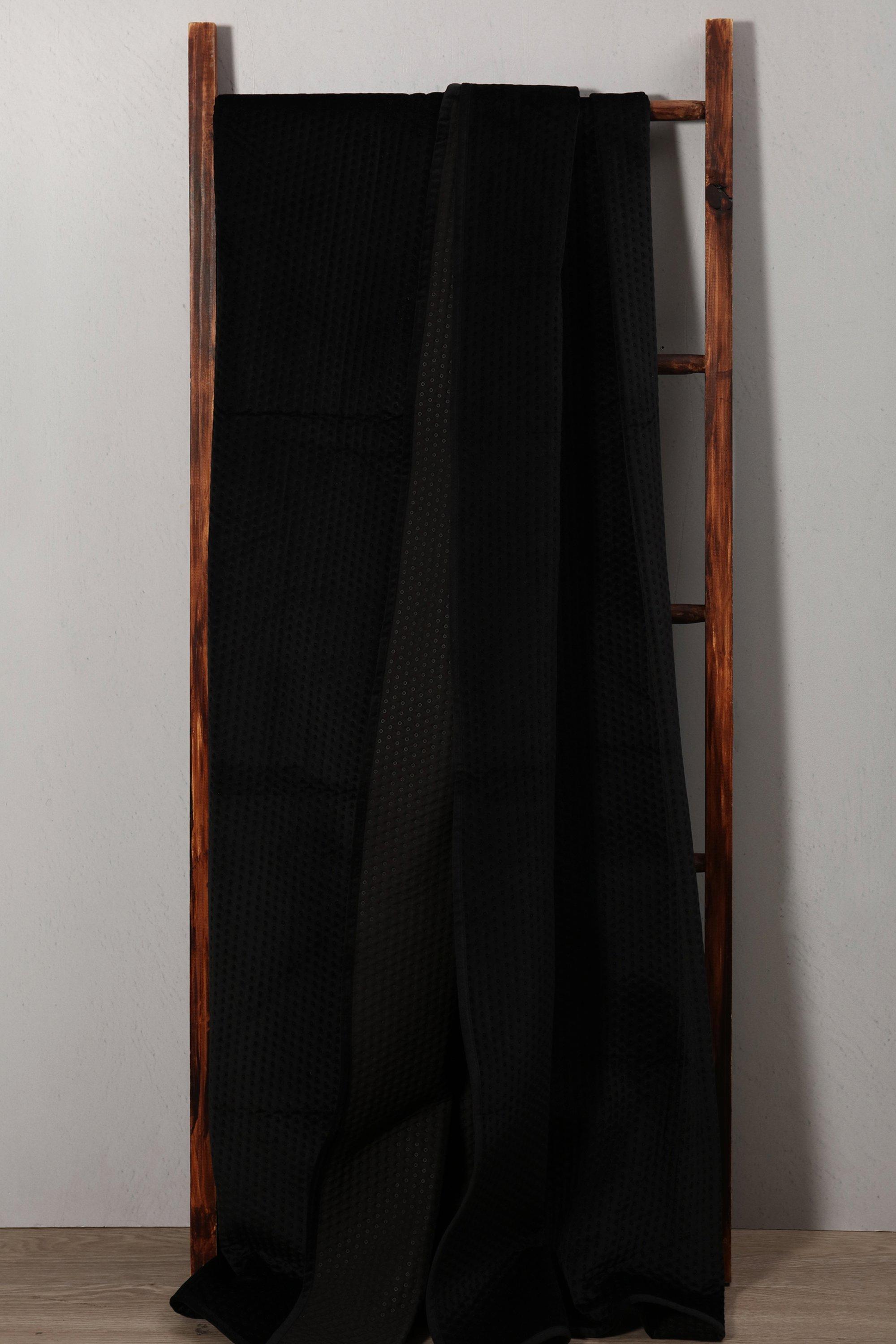 Velvet Mat Quilt, King