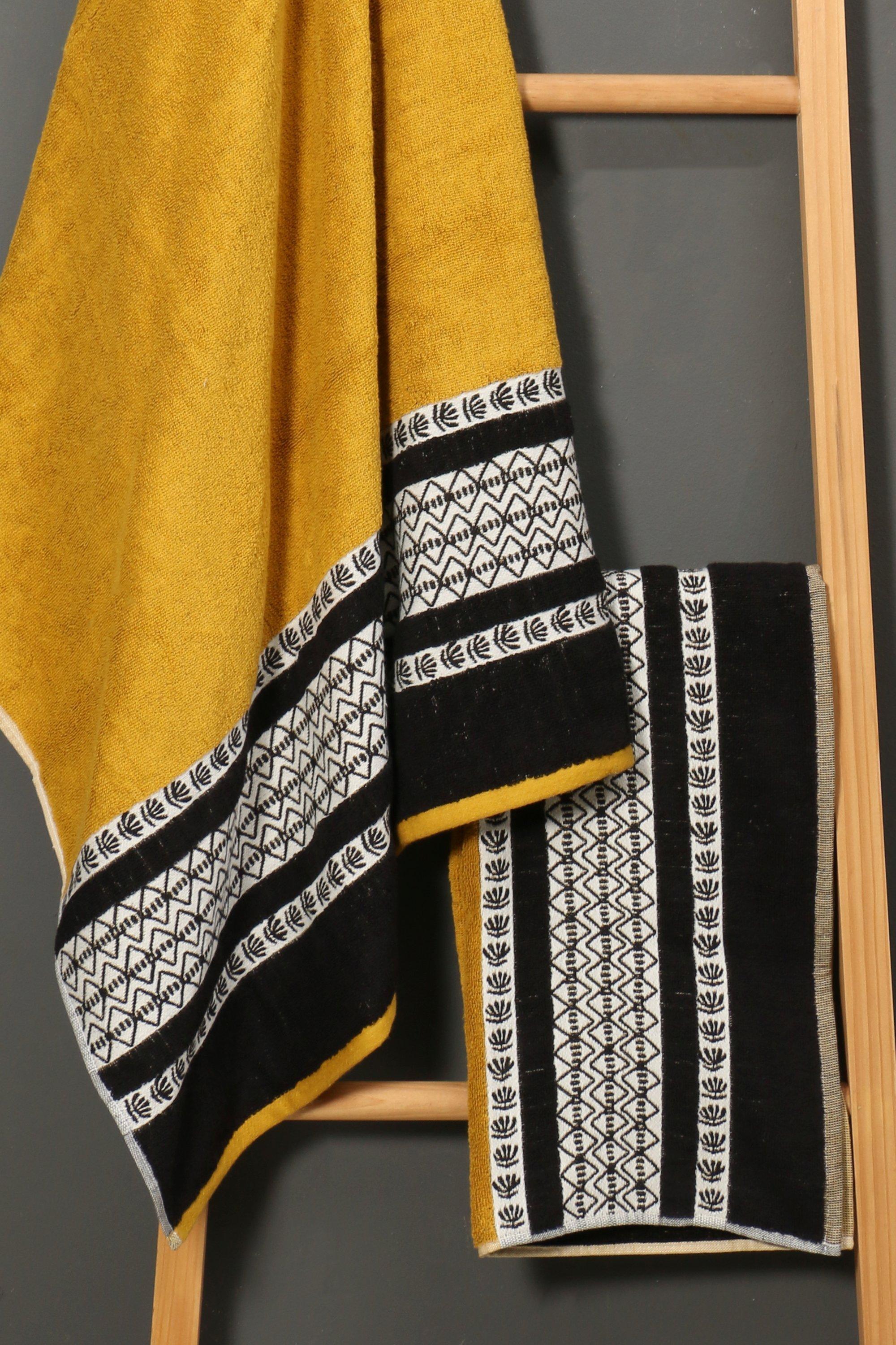 Cotton Jacquard Floral Border Towel