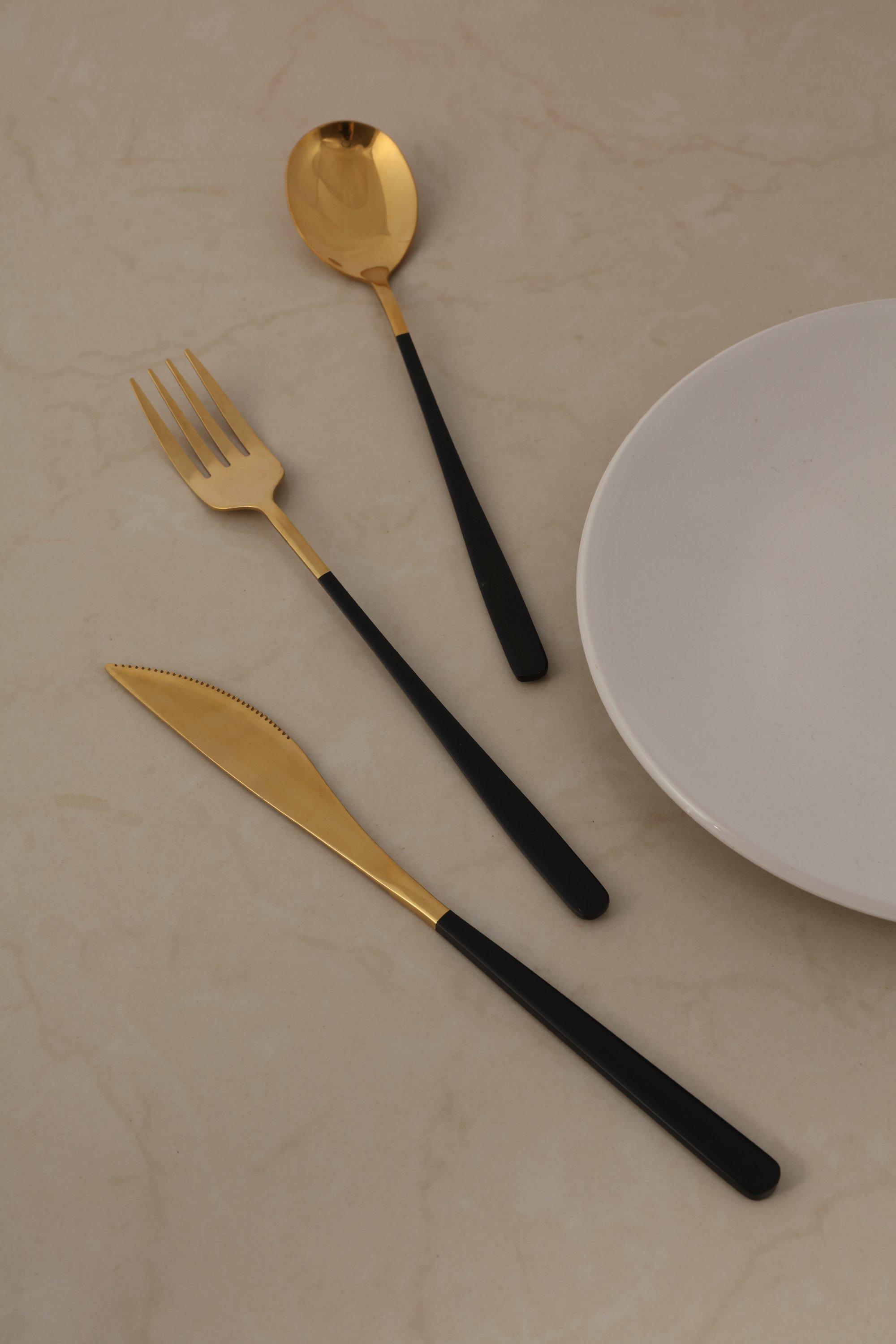 18 Piece Metallic Cutlery Set