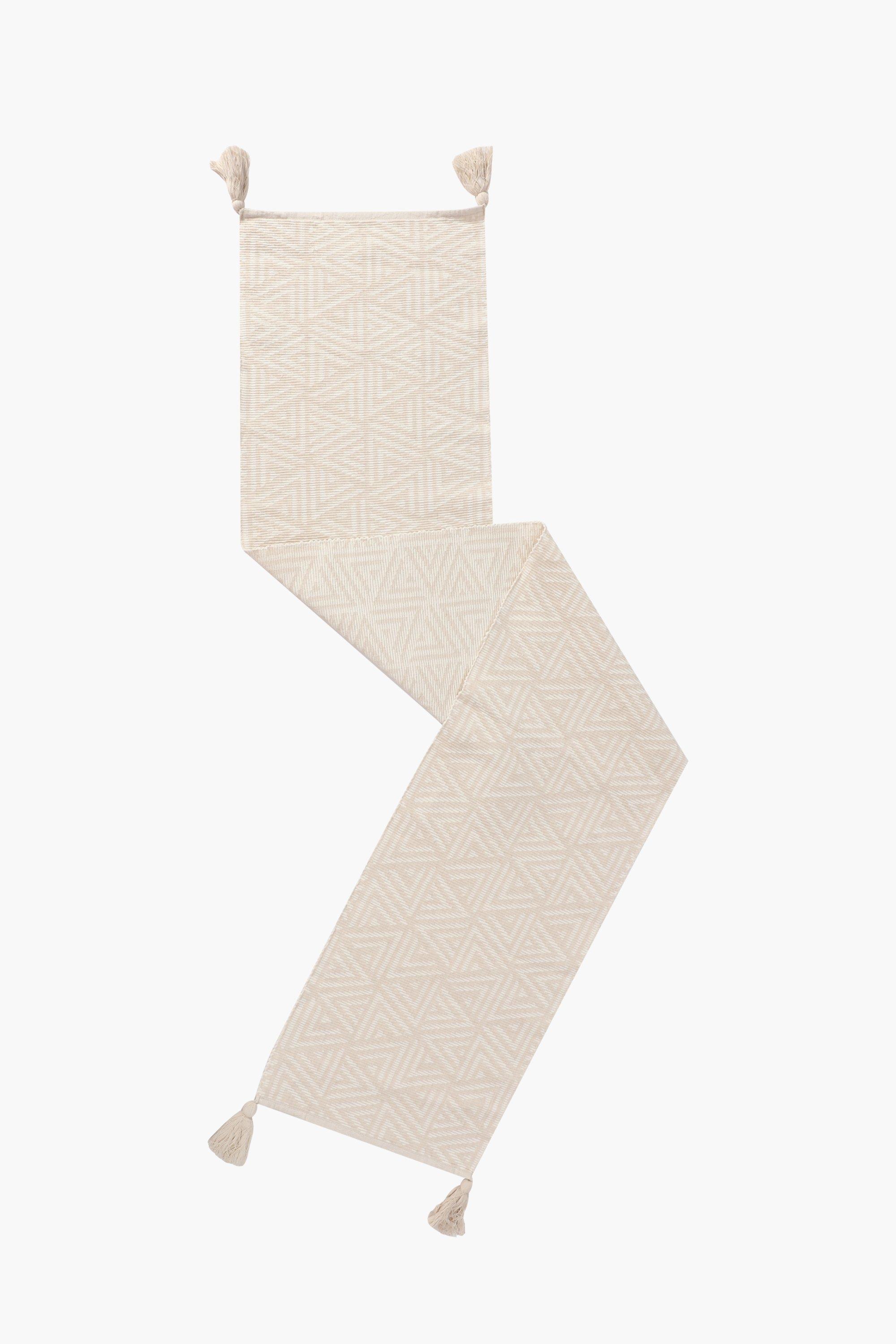 New York Tassel Table Runner