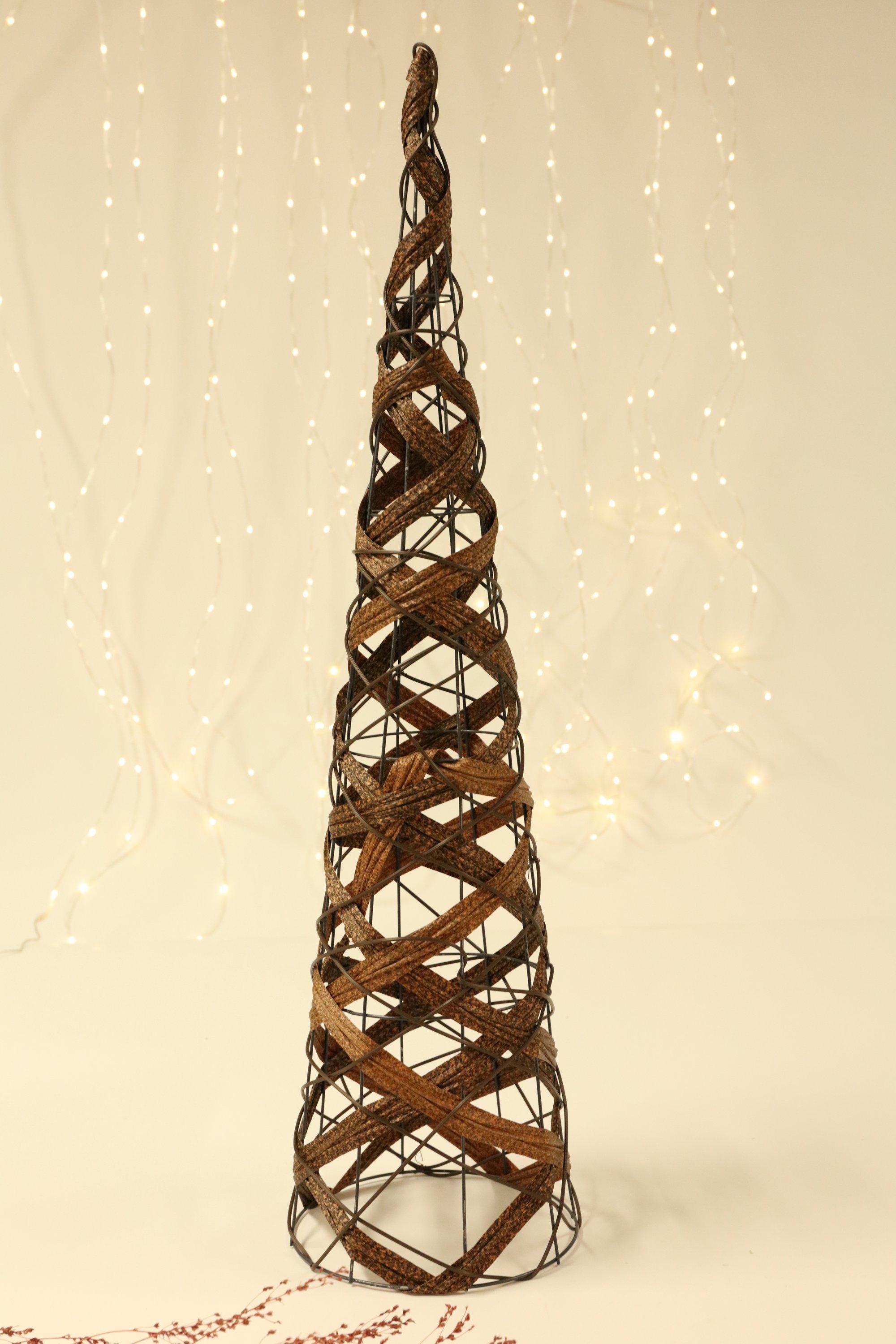 Woven Festive Tree