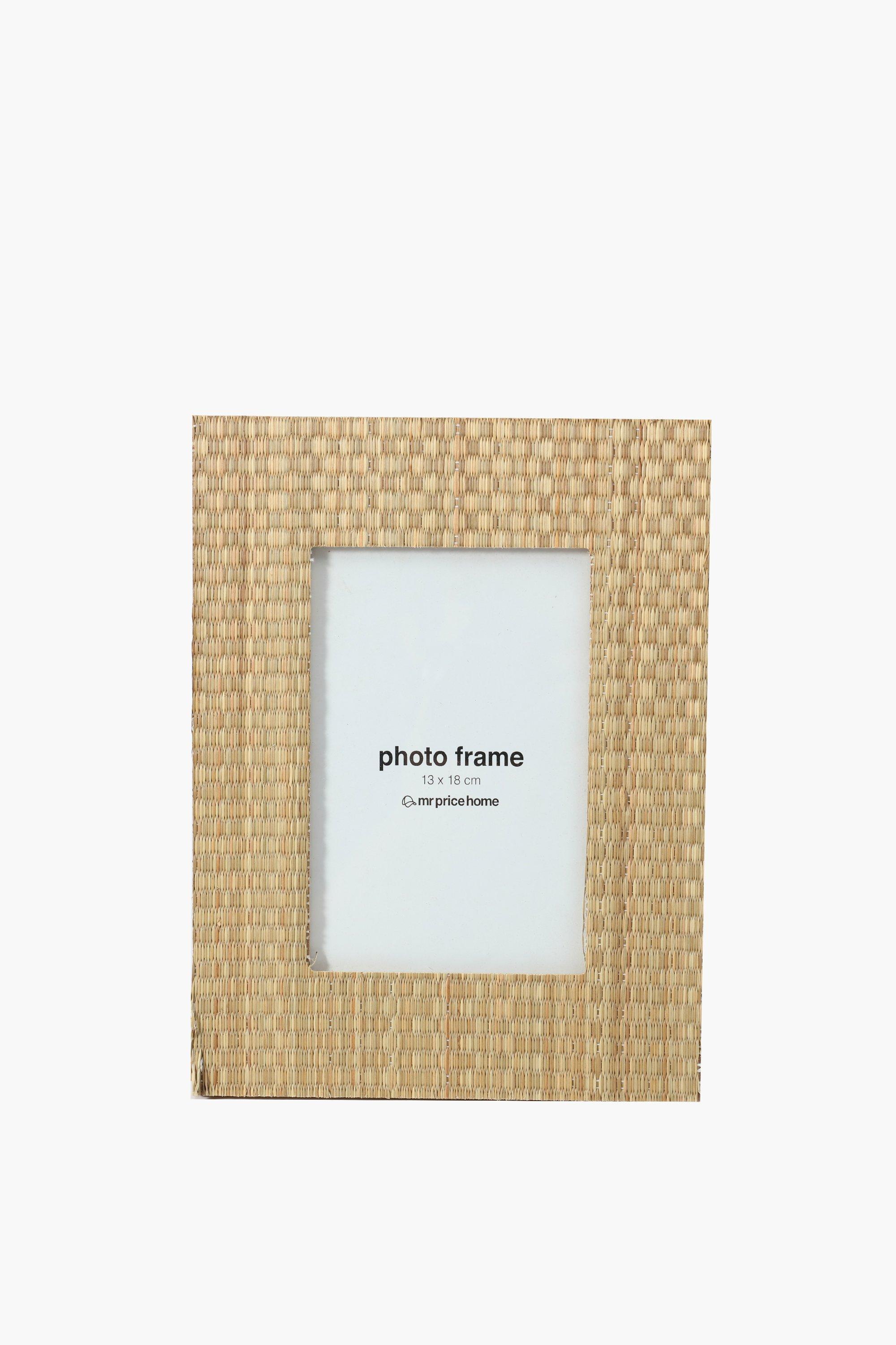 Rustic Rattan Frame, 13x18cm