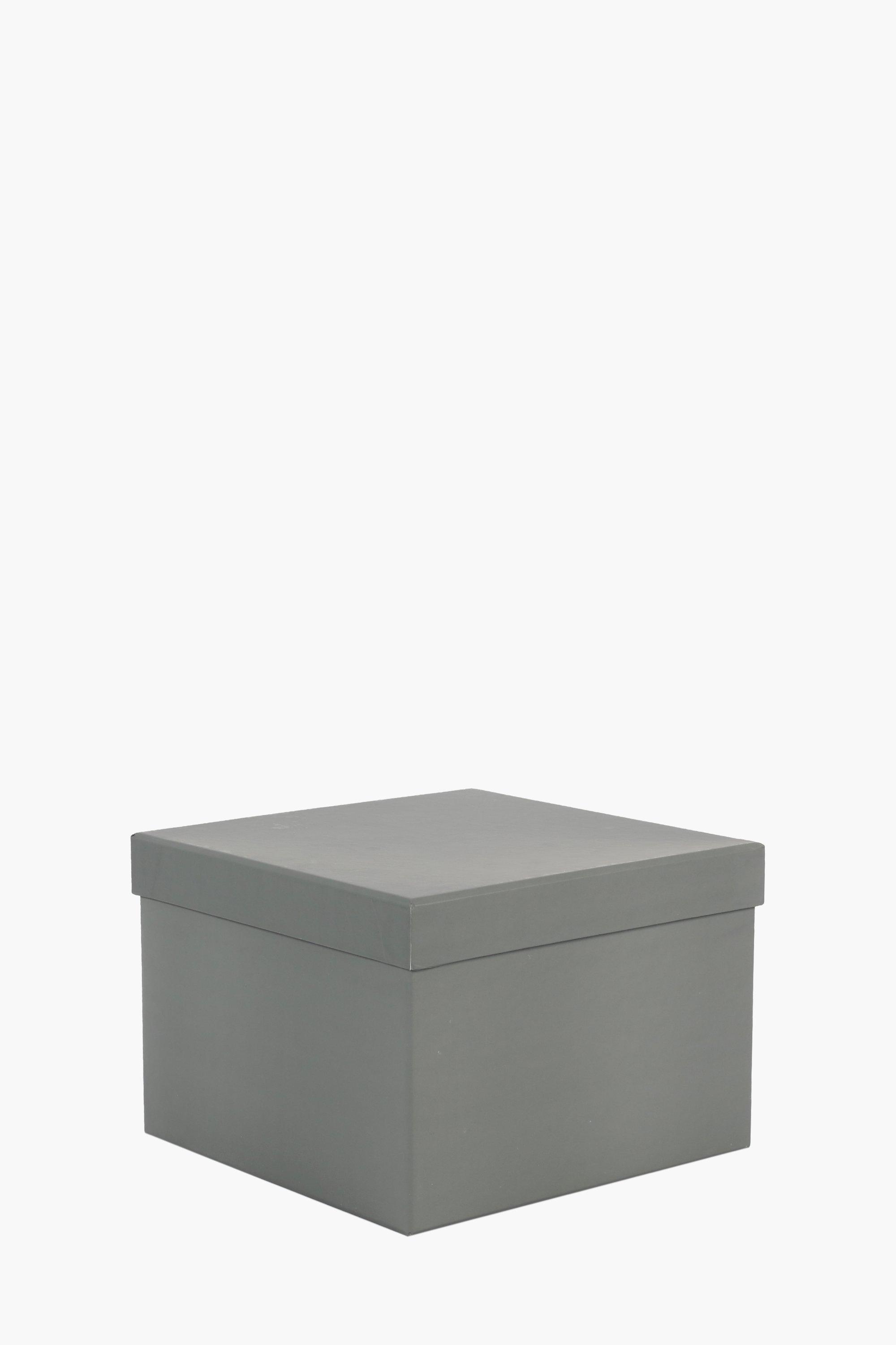 Plain Gift Box Medium
