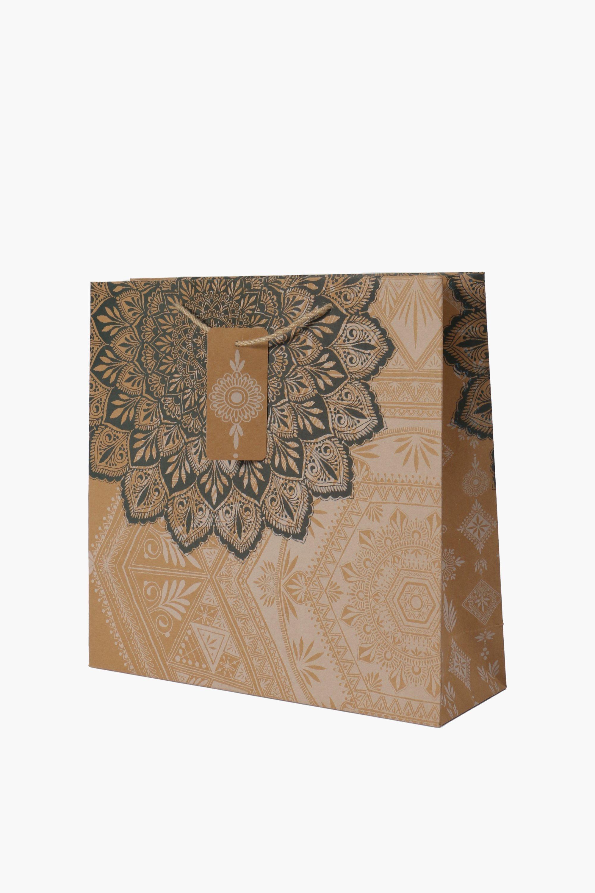 Colab Nindya Bucktowar Gift Bag Medium