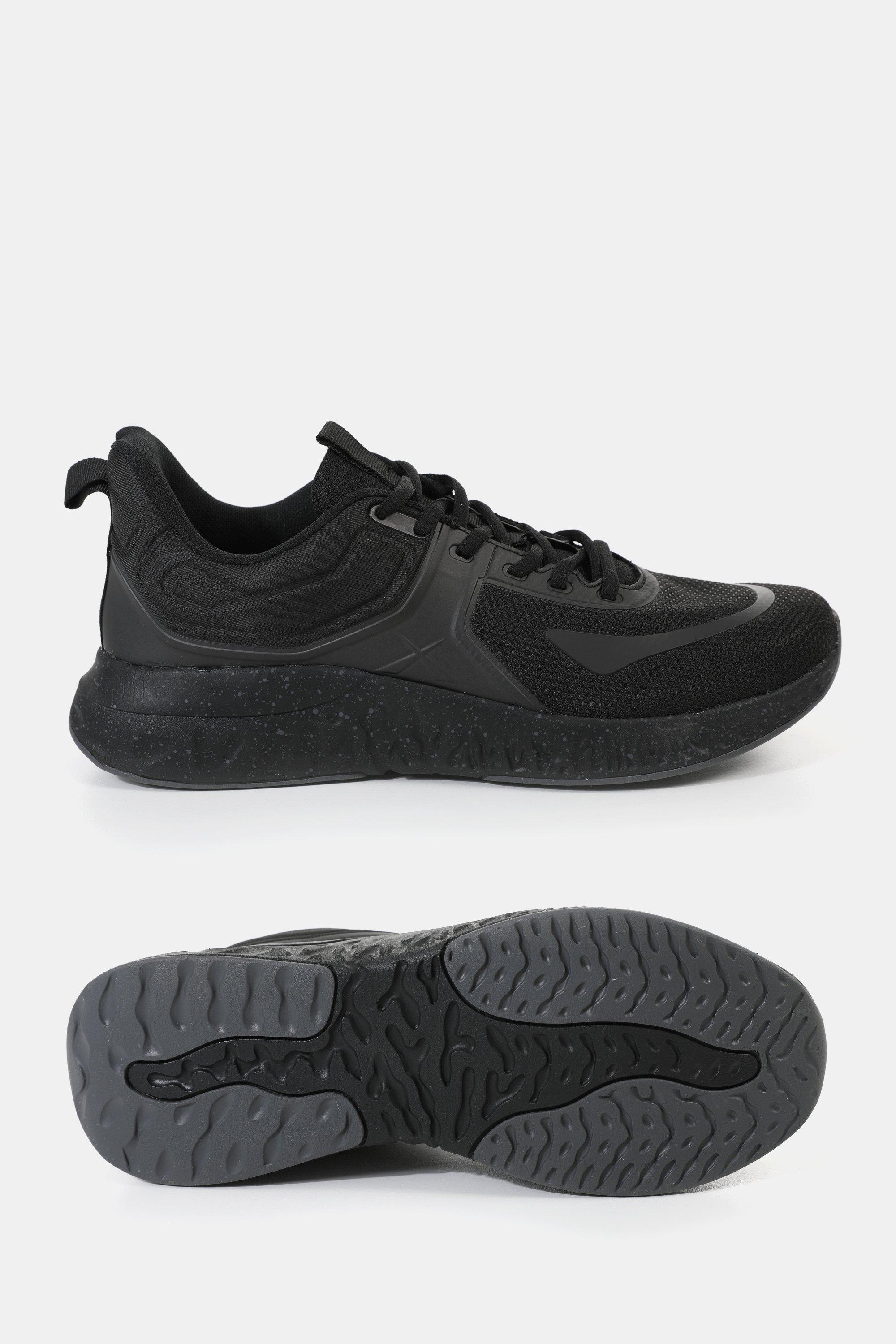 Restep Gym + Studio Trainer