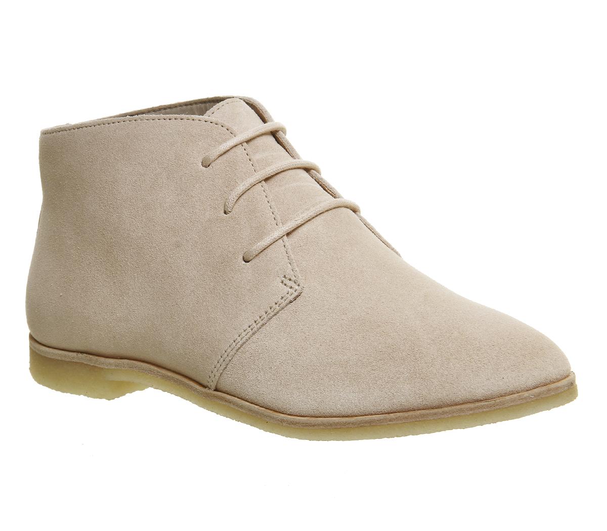 Clarks Originals Phenia Desert Boots Light Pink Suede - Women's Ankle Boots