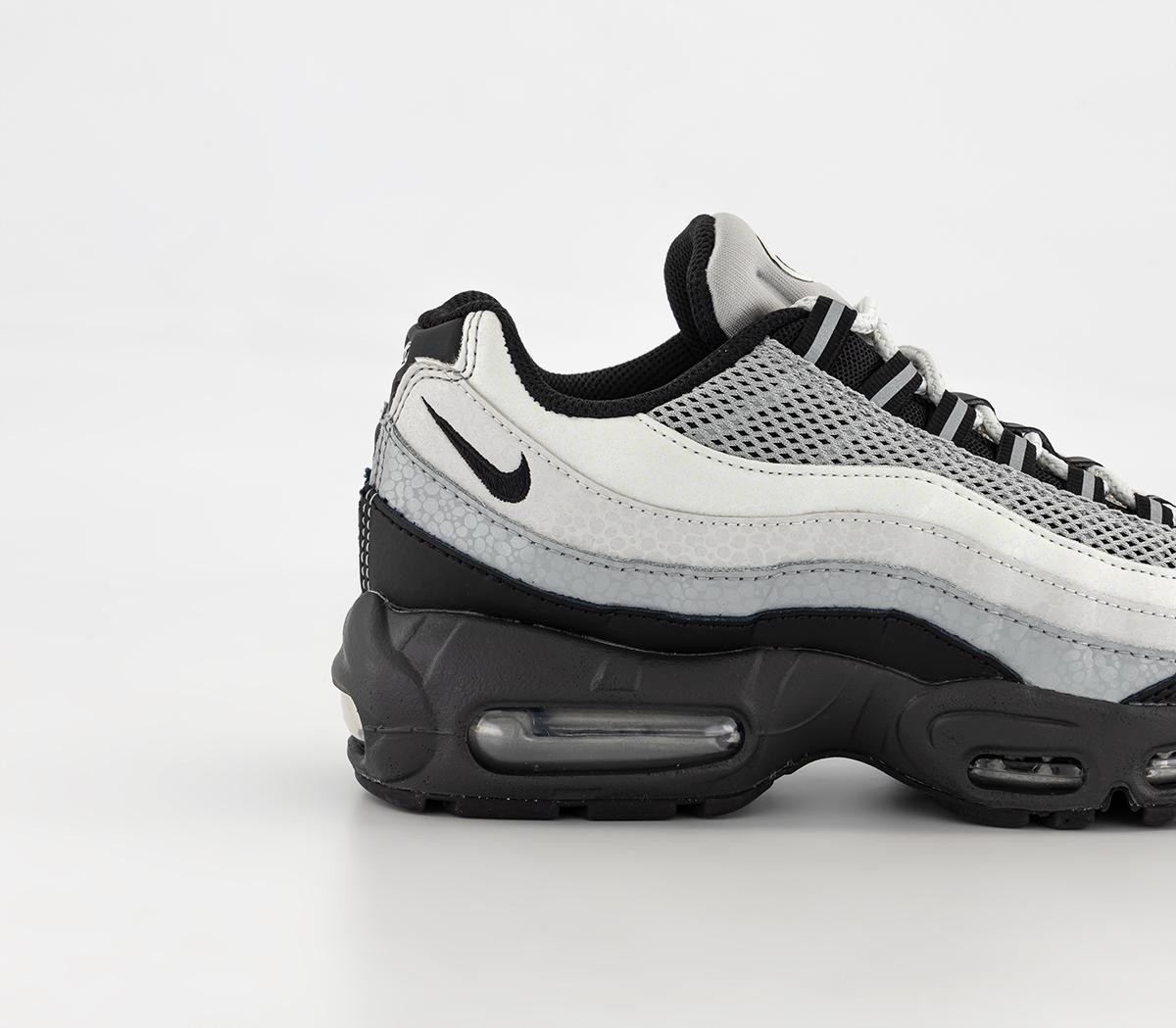 Nike Air Max 95 Trainers Light Smoke Grey Black Photon Dust Sail - Men ...