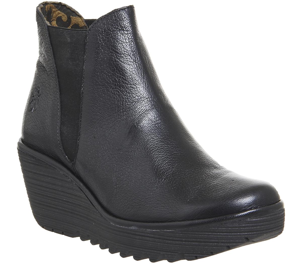 Fly London Yoss Chelsea Boots Black Mousse - Women's Ankle Boots