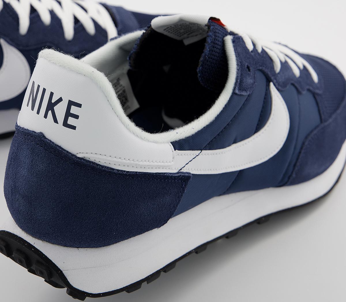 Nike Nike Challenger Trainers Midnight Navy White Black - Unisex Sports