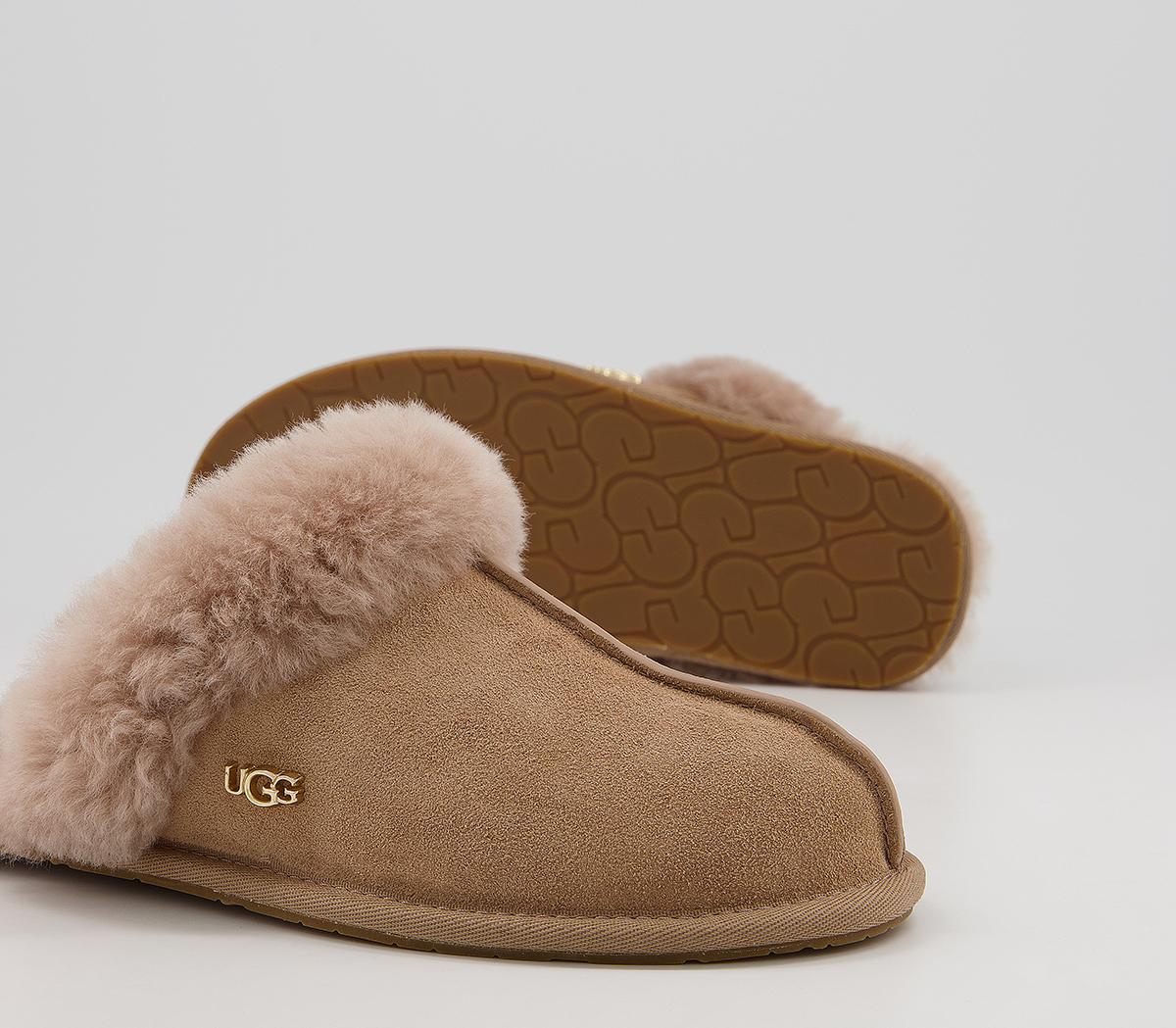 UGG Scuffette Ii Metal Logo Slippers Fawn - Flat Shoes for Women