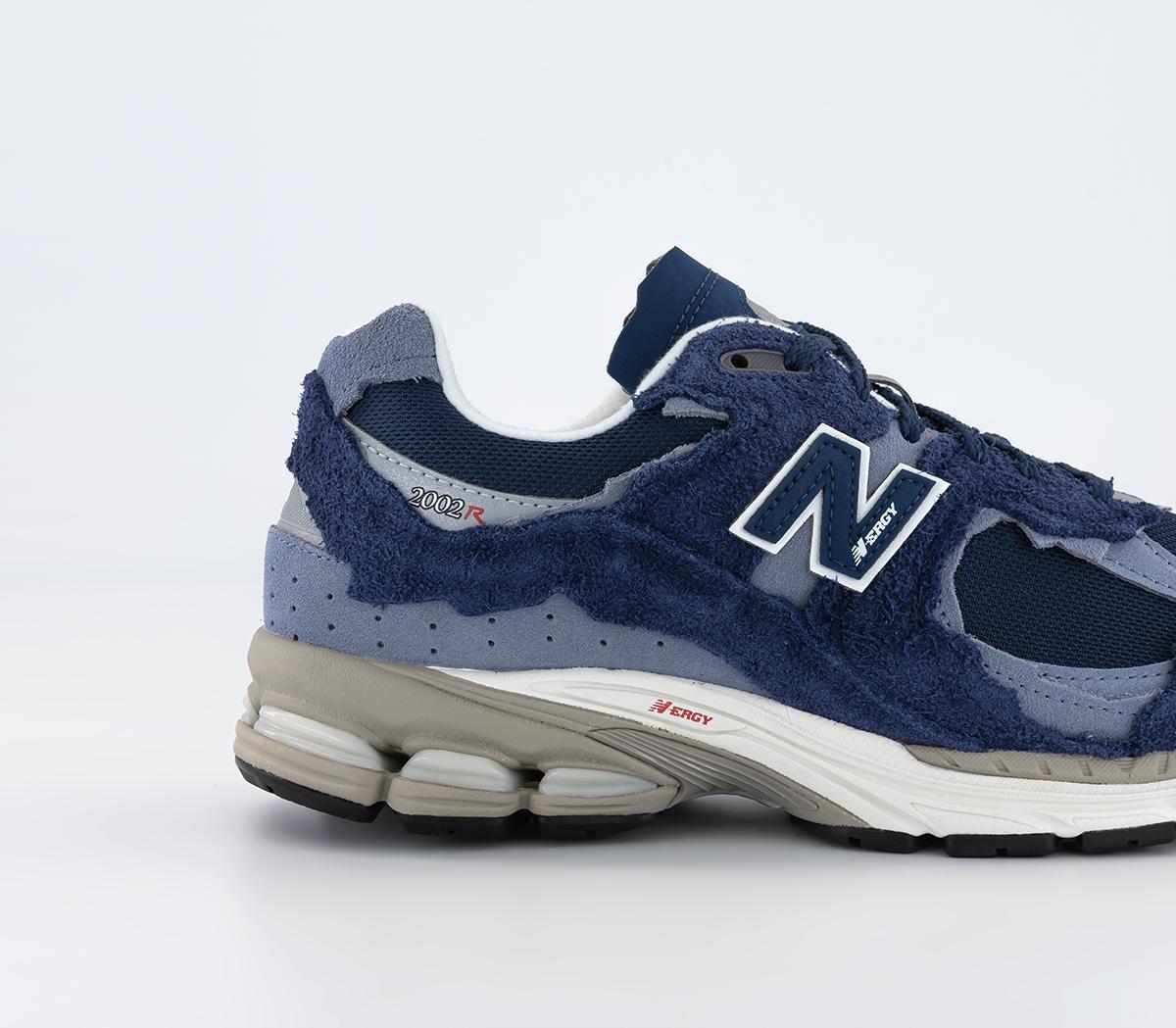 New Balance 2002R Trainers Nb Navy - Unisex Sports