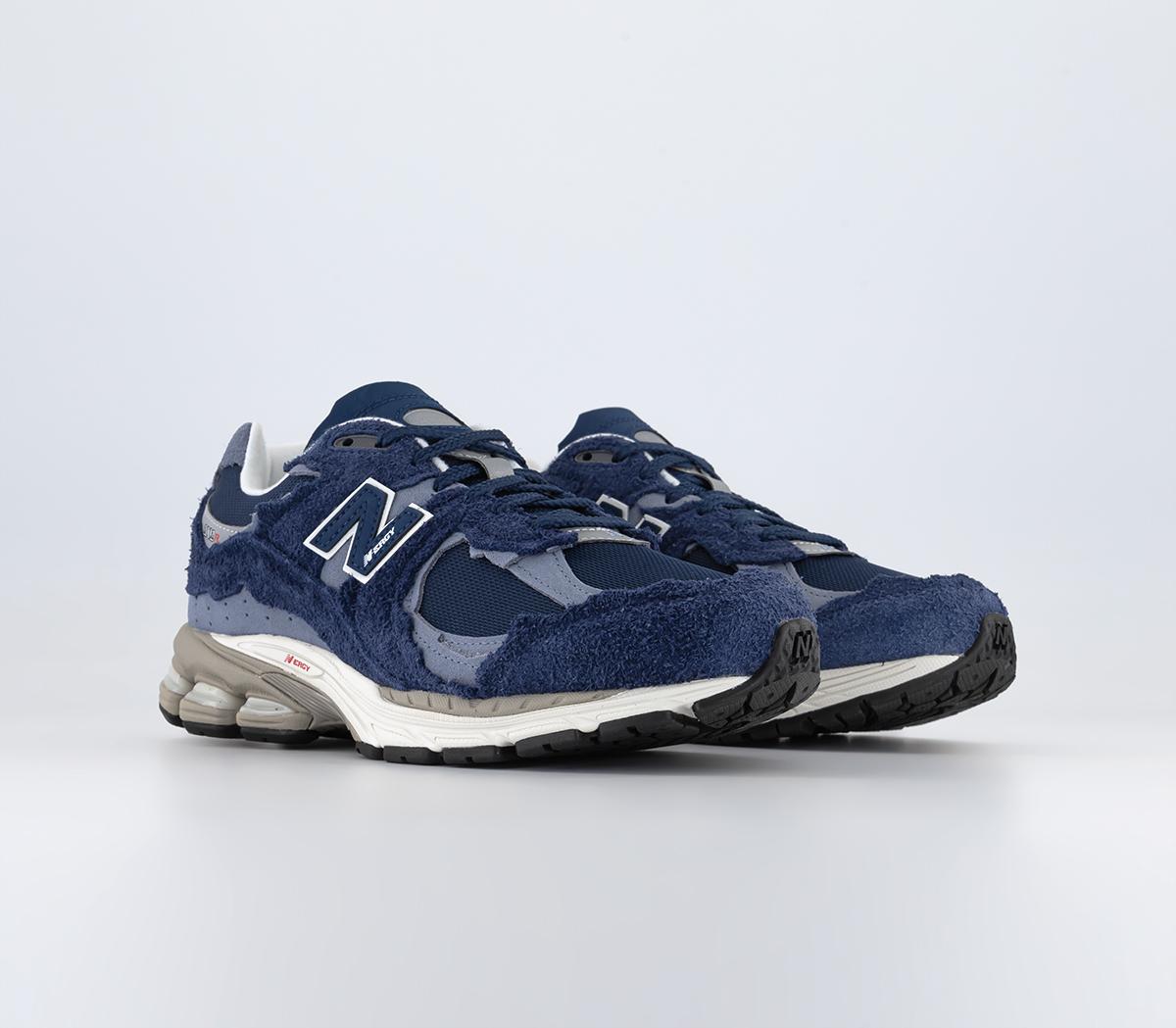 New Balance 2002R Trainers Nb Navy - Unisex Sports