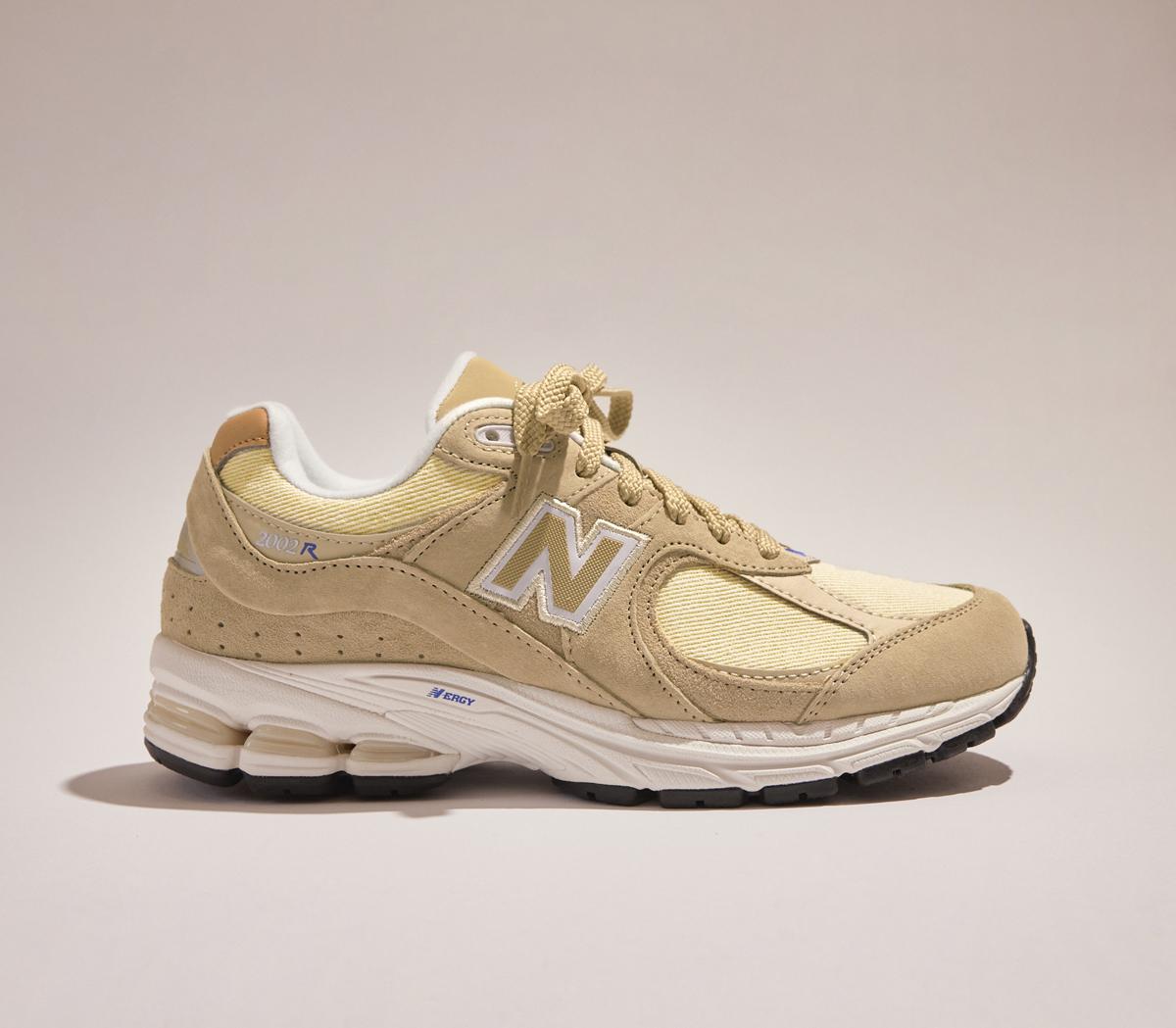 New Balance 2002R Trainers Incense Cream - Women's Trainers