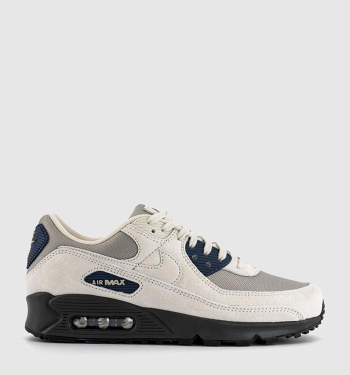 Nike Trainers | Women’s, Men’s & Kids’ Sneakers | OFFSPRING