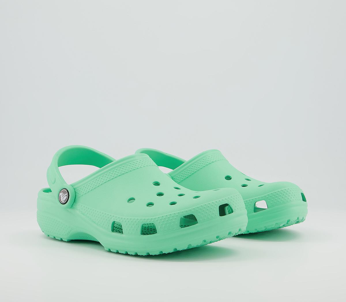 Crocs Classic Clogs Pistachio - Flat Shoes for Women
