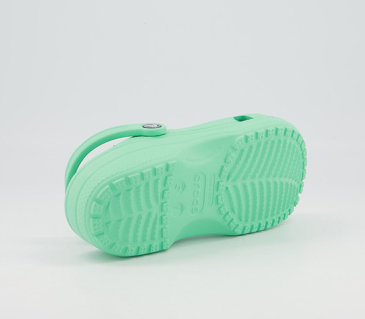 Crocs Classic Clogs Pistachio - Flat Shoes for Women