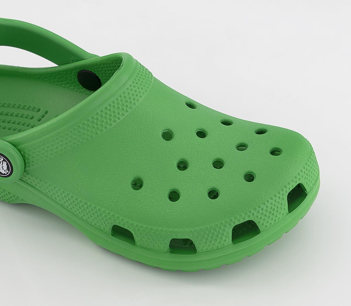 Crocs Classic Clogs Grass Green - Flat Shoes for Women