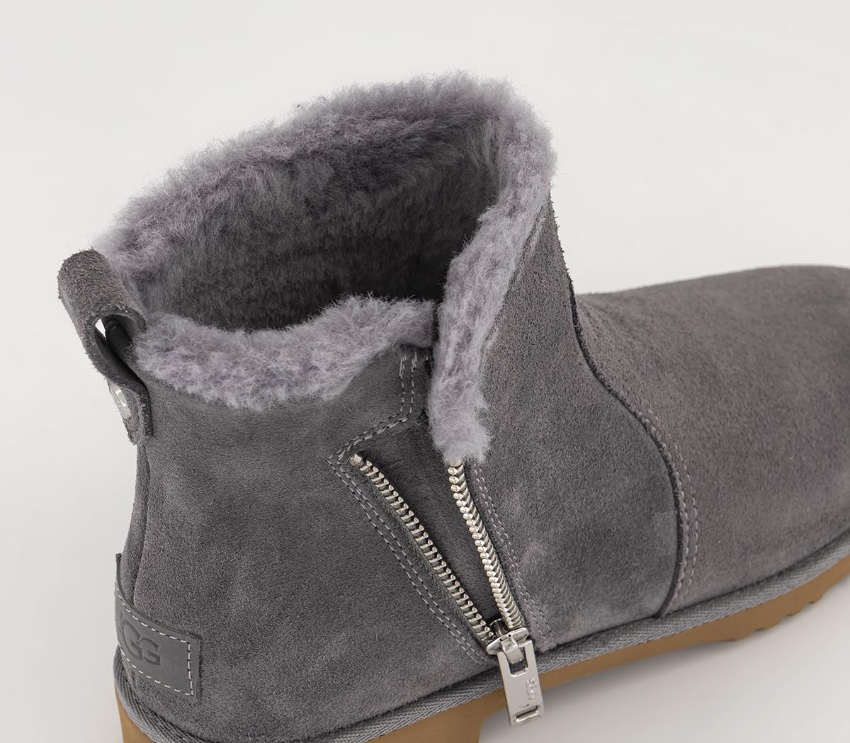 UGG Romely Zip Boots Lighthouse - Women's Ankle Boots