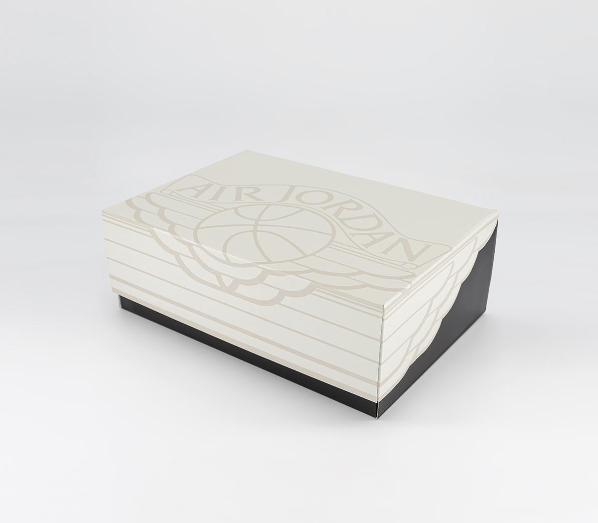 Jordan Air Jordan 2 Trainers White Varsity Red Black - Men's Trainers