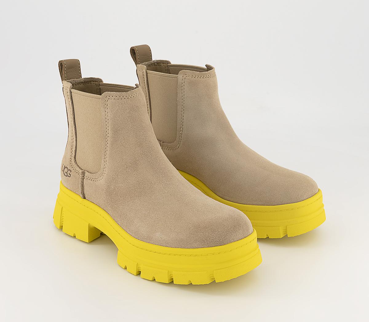 UGG Ashton Chelsea Boots Sand Suede - Women's Ankle Boots