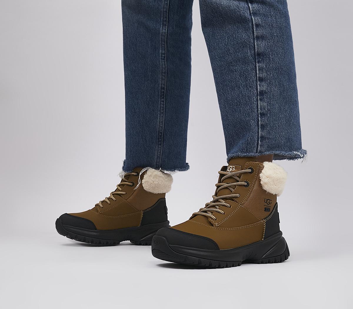 UGG Yose Fluff V2 Boots Chestnut - Womens Boots