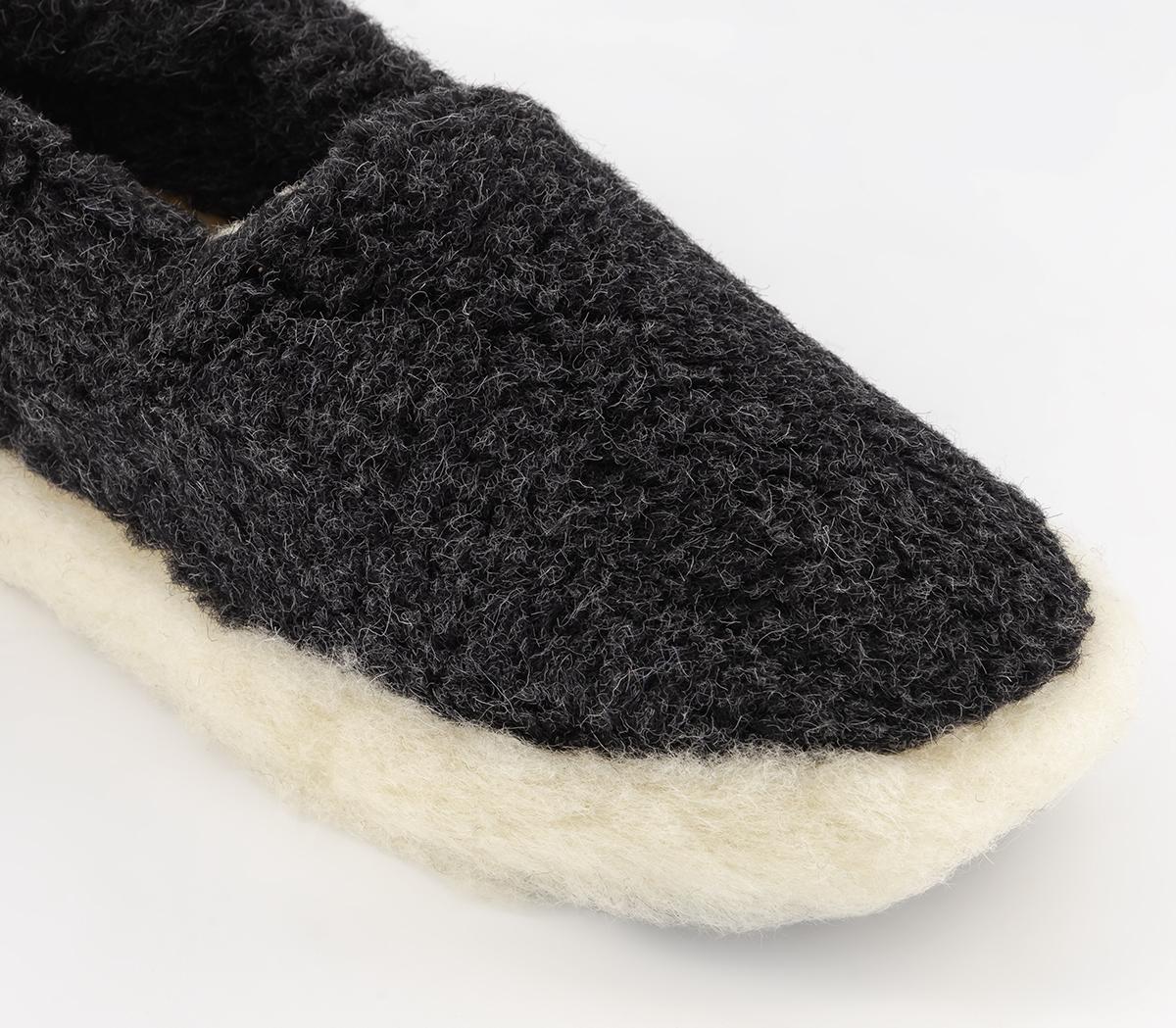 Yoko Wool Siberian Slippers Black - Gifts for Him