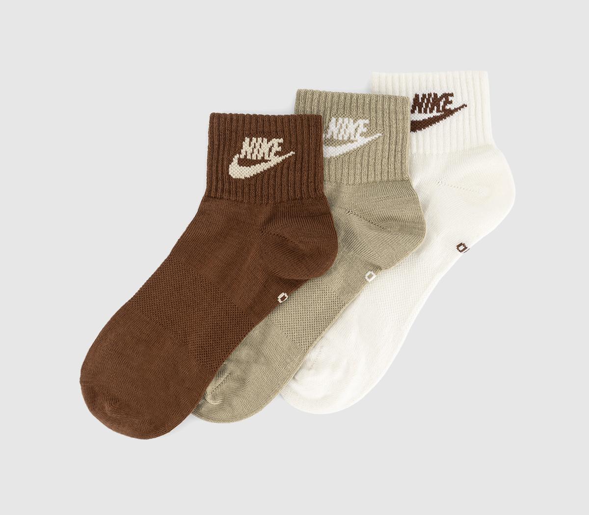 Click here for Nike Sportswear Everyday Essential Ankle Socks 3 P... prices