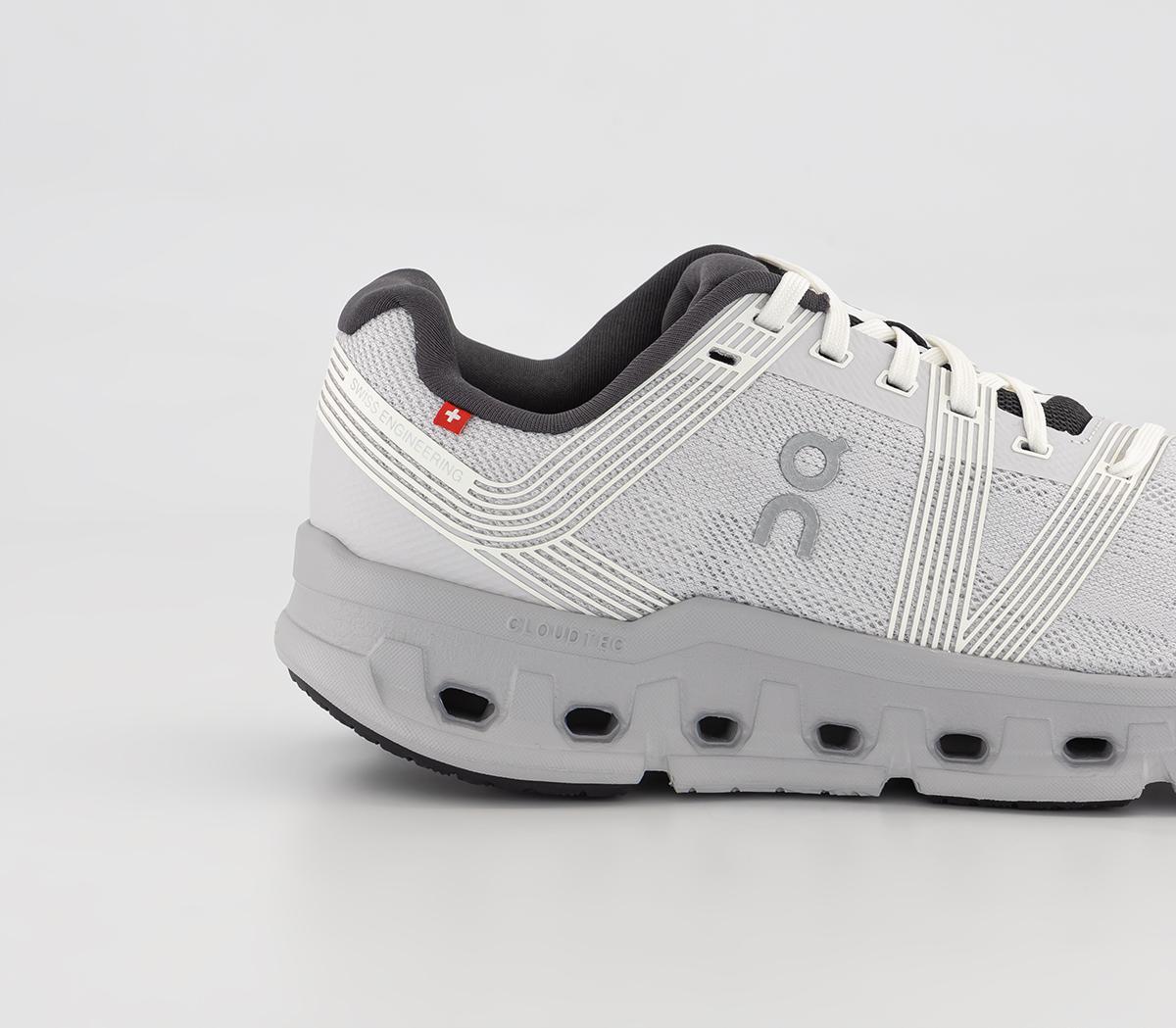 ON Cloudgo Trainers White Glacier F - Women's Trainers