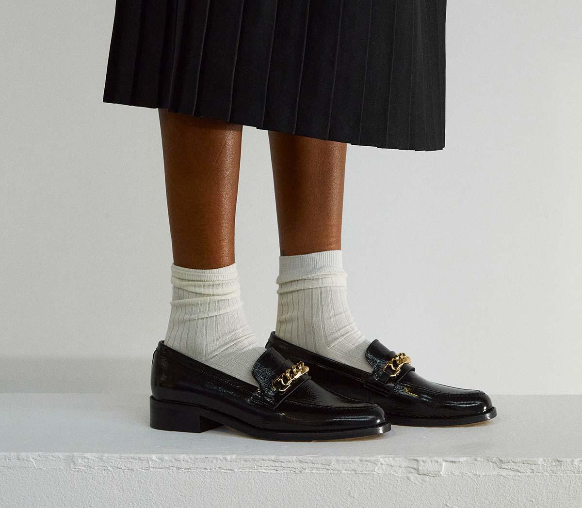 OFFICE Fargo Spain Chain Loafers Black Leather - Flat Shoes for Women