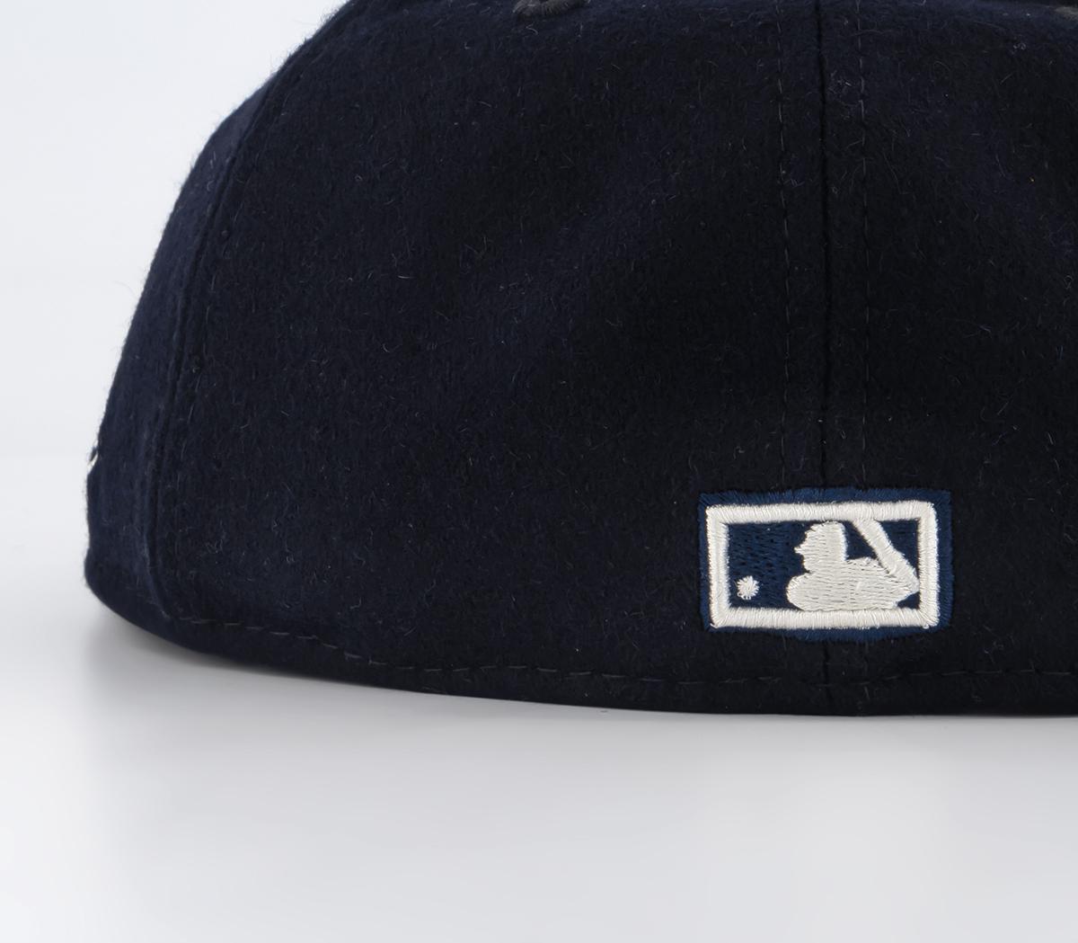 New Era Retro Crown 59FIFTY Fitted Cap New York Yankees - Clothing ...