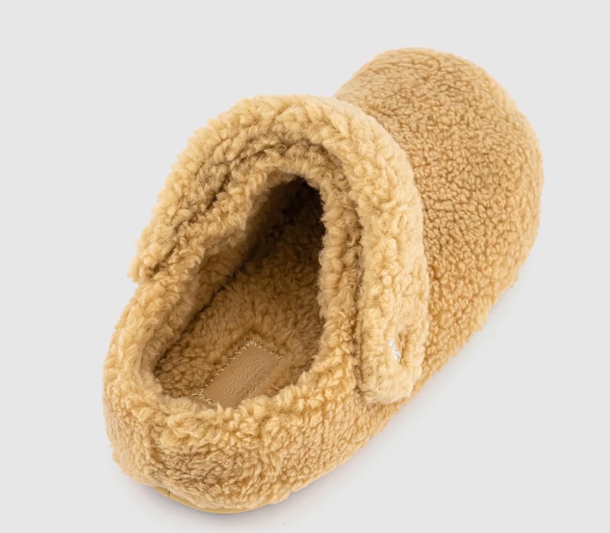 Crocs Classic Cozzzy Slippers Wheat - Women's Slippers
