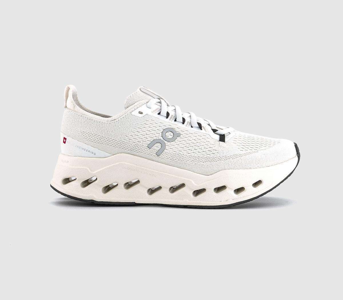 Click here for ON Girls Cloudsurfer Max Trainers White F  4.5 prices