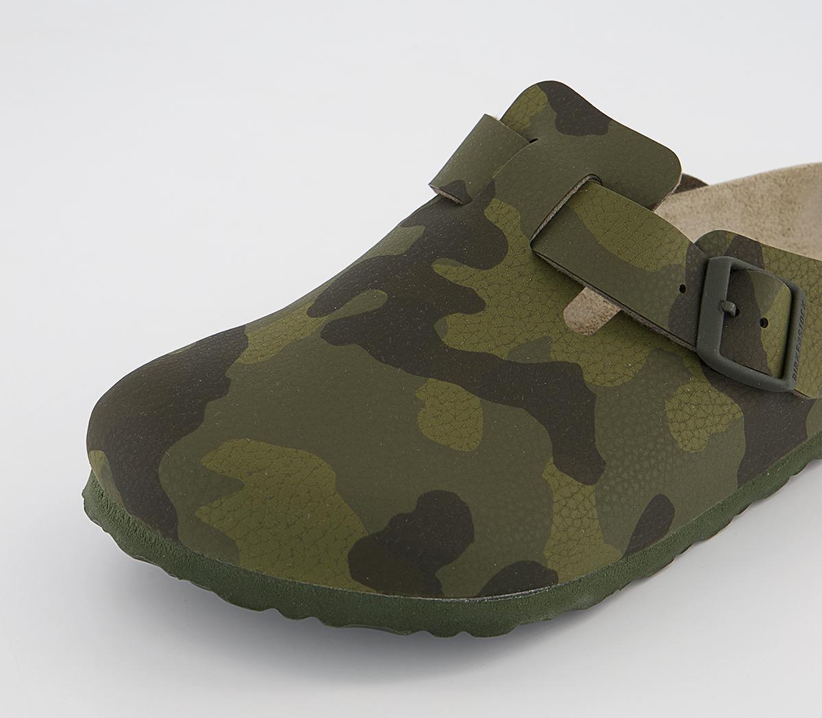 BIRKENSTOCK Boston Clogs Camo Green - Men's Clogs