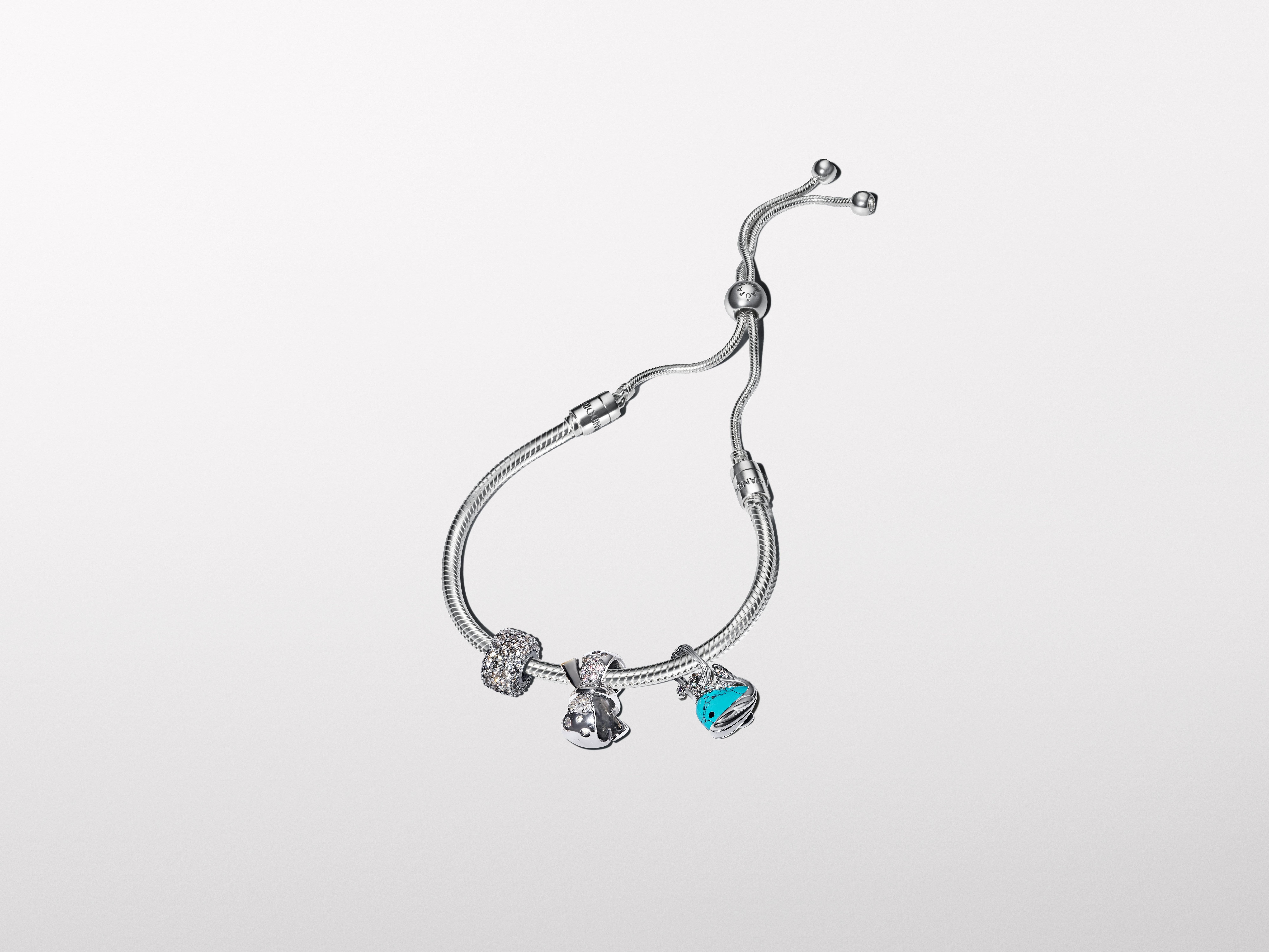 Official Pandora™ UK | Charms & Bracelets | Women's Jewellery