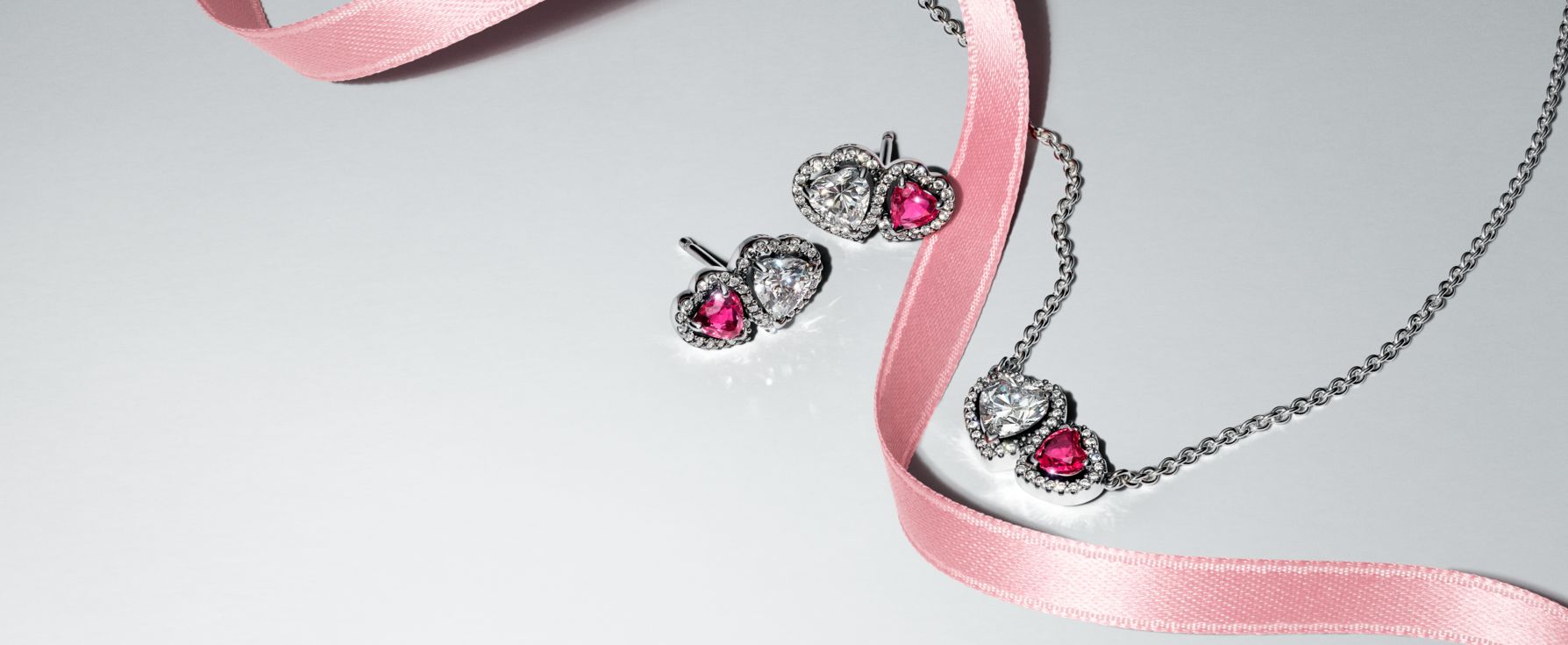 Official Pandora US Valentine s Day 2025 25 Off Jewelry