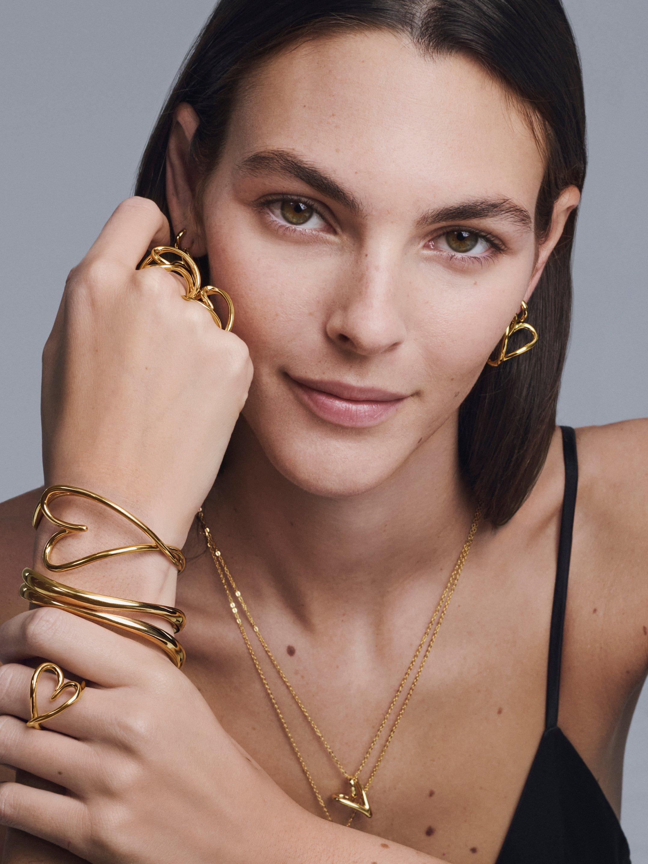 PANDORA ESSENCE | Sculptural Jewellery | Pandora AU