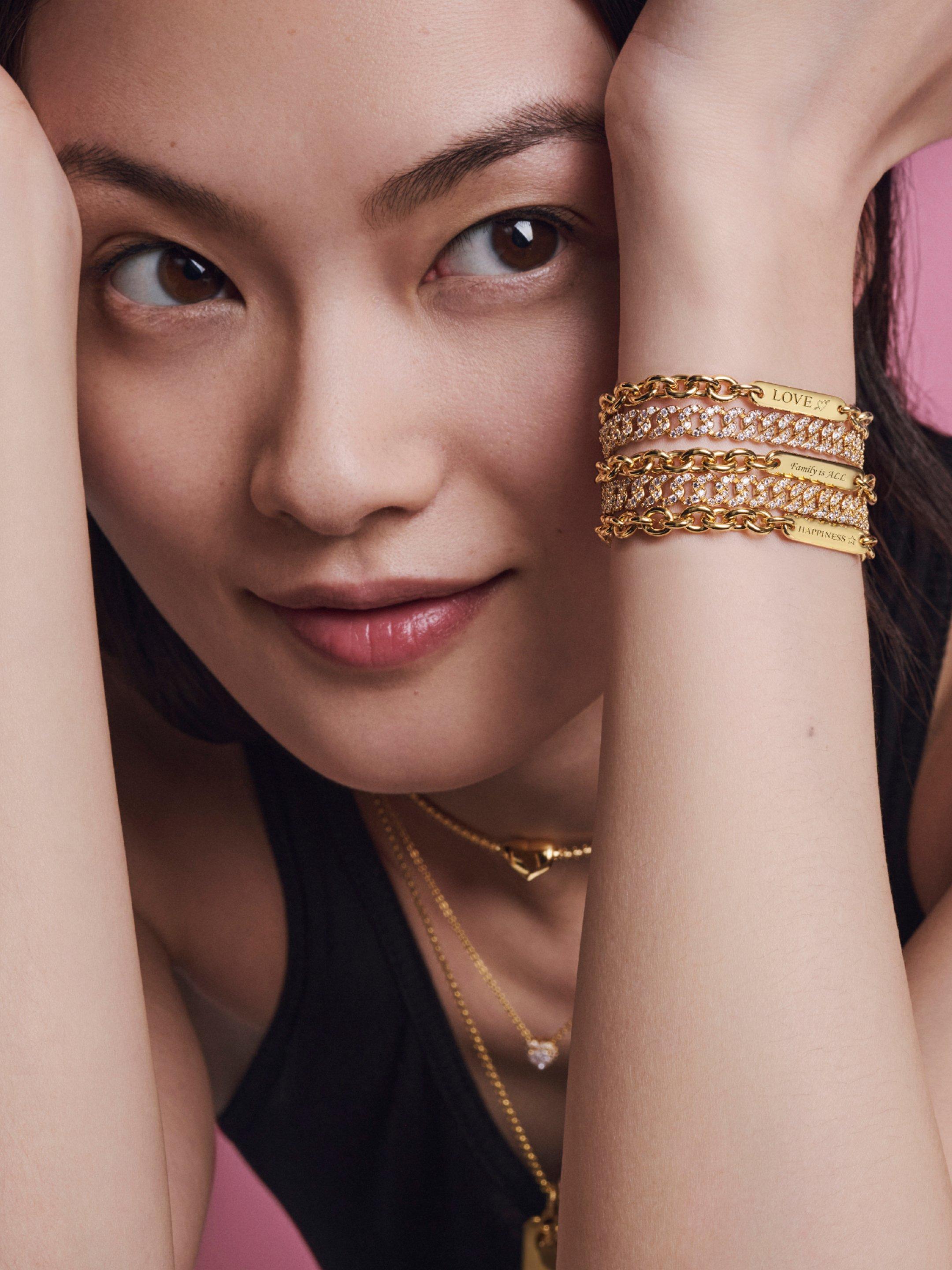 Official Pandora™ UK | Charms & Bracelets | Women's Jewellery