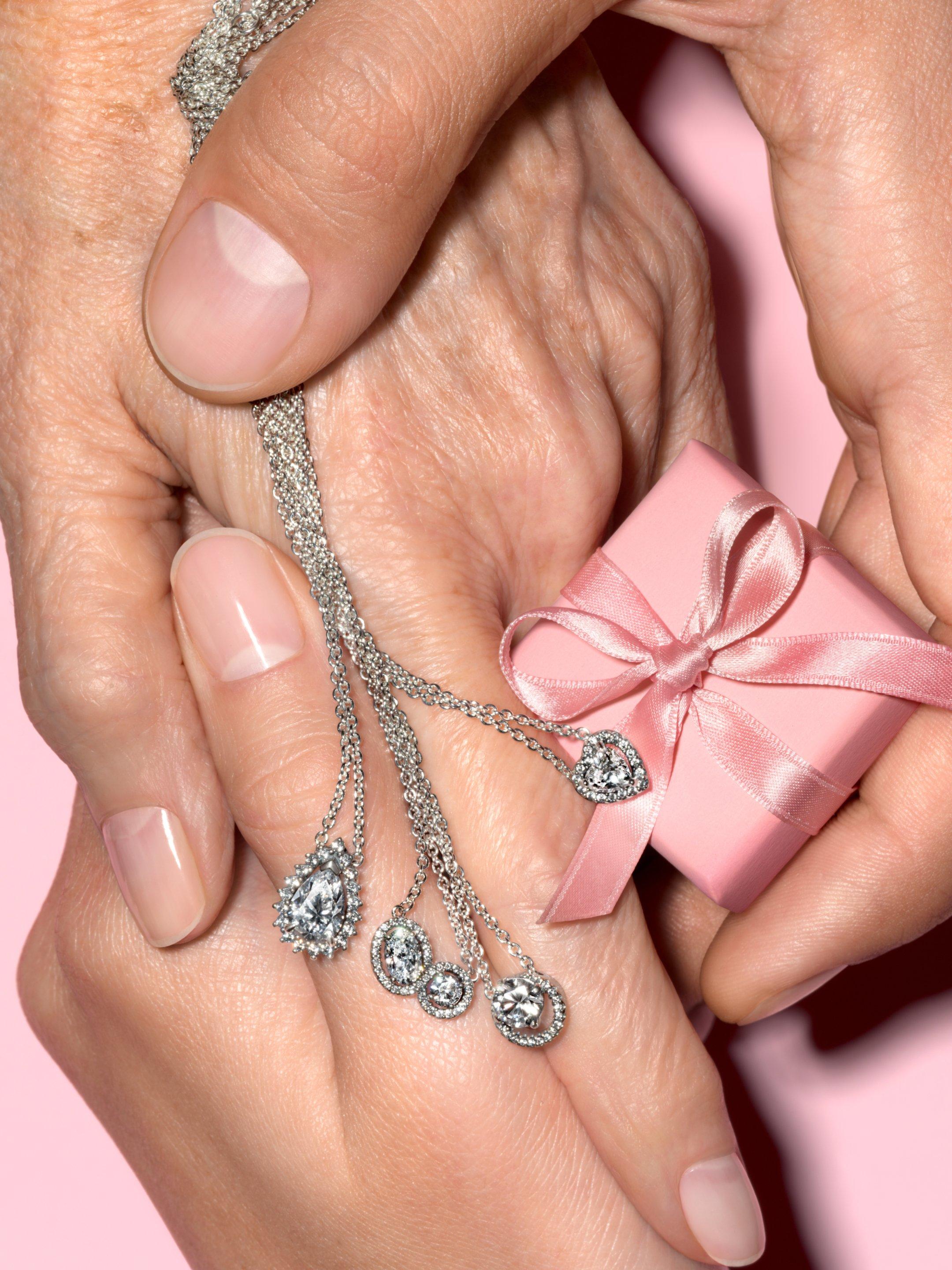 Jewellery | Rings, Bracelets, Necklaces & Charms | Pandora Canada