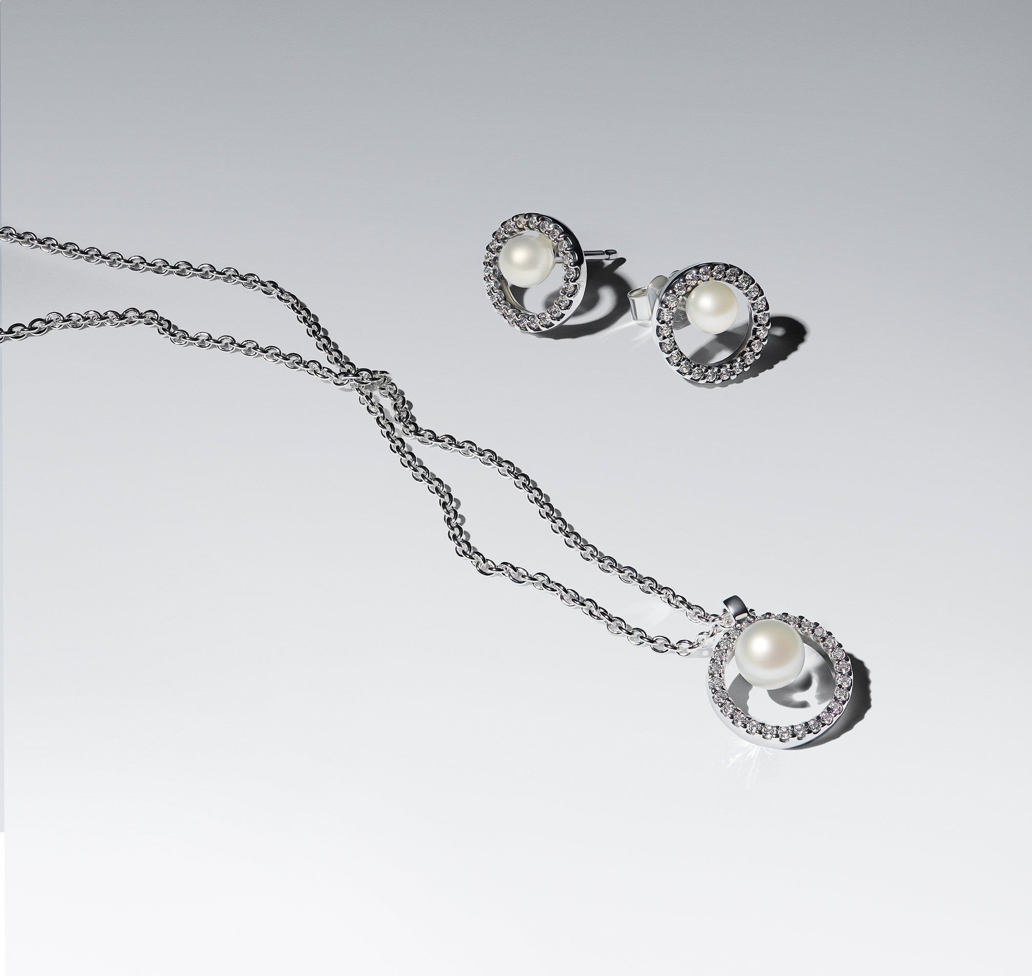 Official Pandora™ IE | Charms & Bracelets | Women's Jewellery