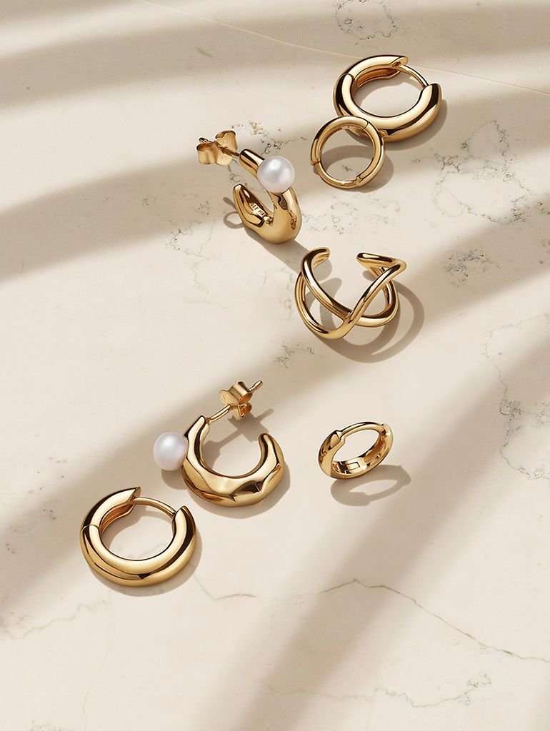 Official Pandora™ UK | Charms & Bracelets | Women's Jewellery