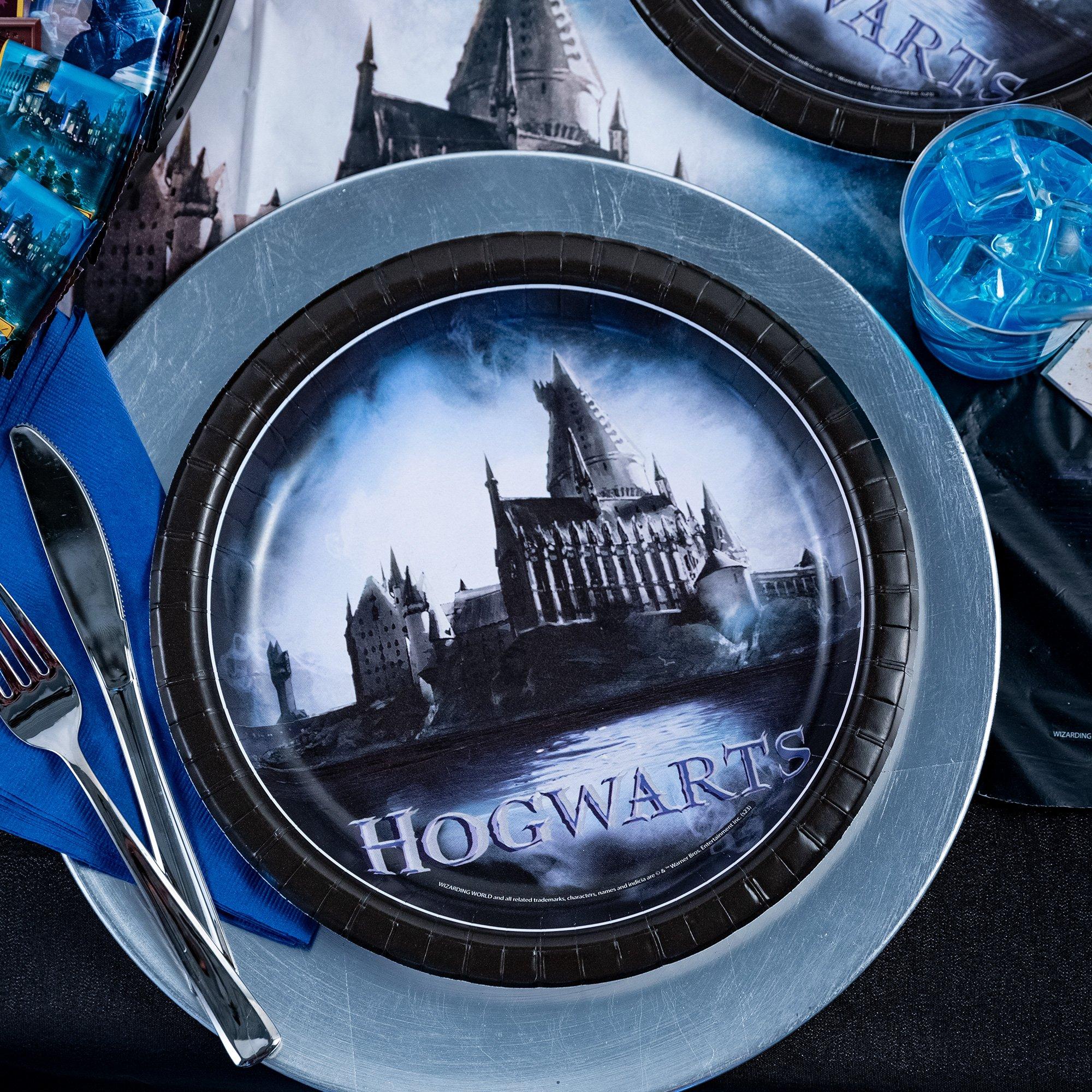 PartyCity Hogwarts Paper Dinner Plates, 10in, 18ct - Harry Potter ...
